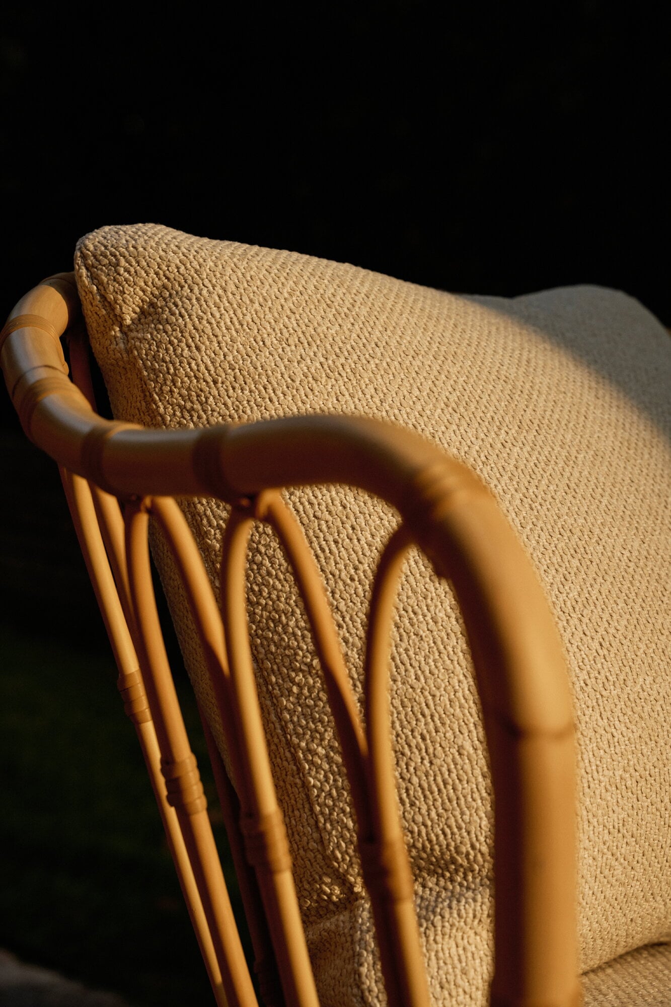 GUBI Grace Outdoor lounge chair, natural - Plutarco 221 | Finnish ...