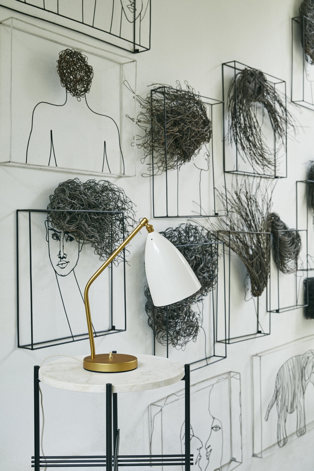 GUBI Gräshoppa table lamp, alabaster white, glossy | Finnish Design Shop