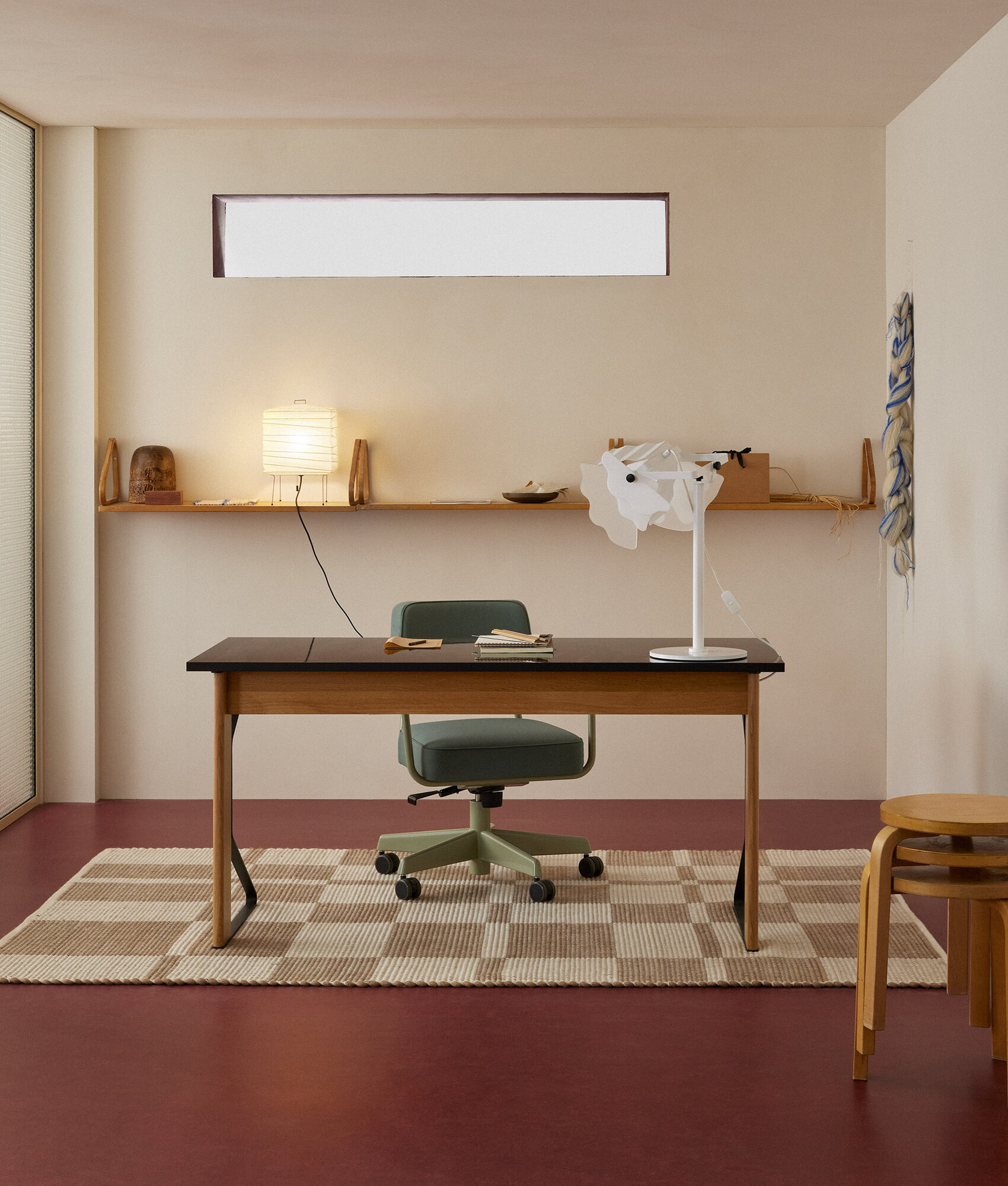 Innolux Perhonen table lamp, white | Finnish Design Shop