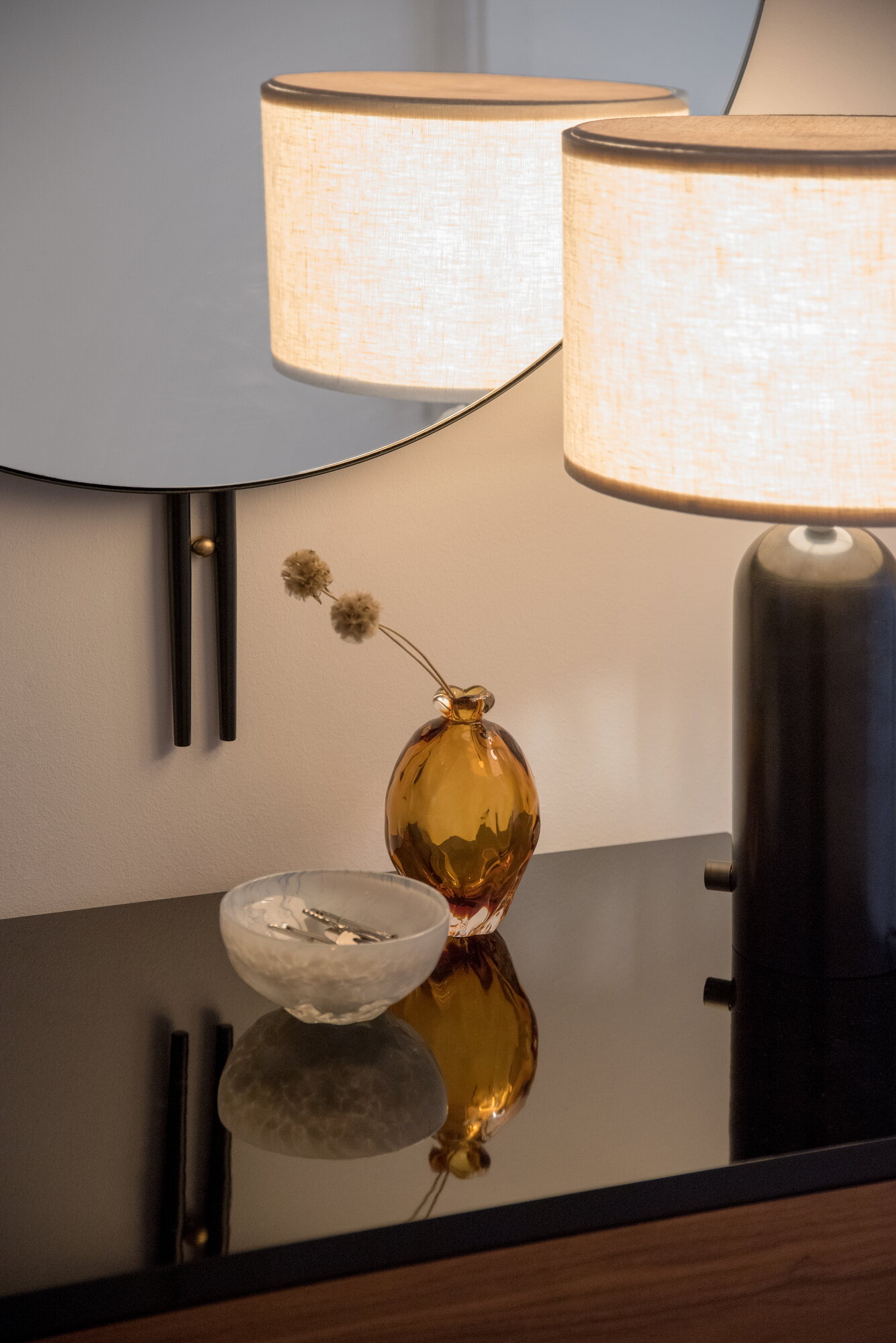 GUBI Gravity table lamp, small, black steel | Finnish Design Shop