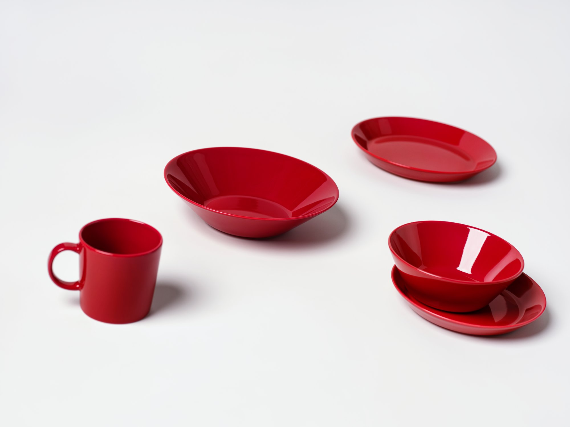 Iittala Teema deep plate 21 cm, red | Finnish Design Shop