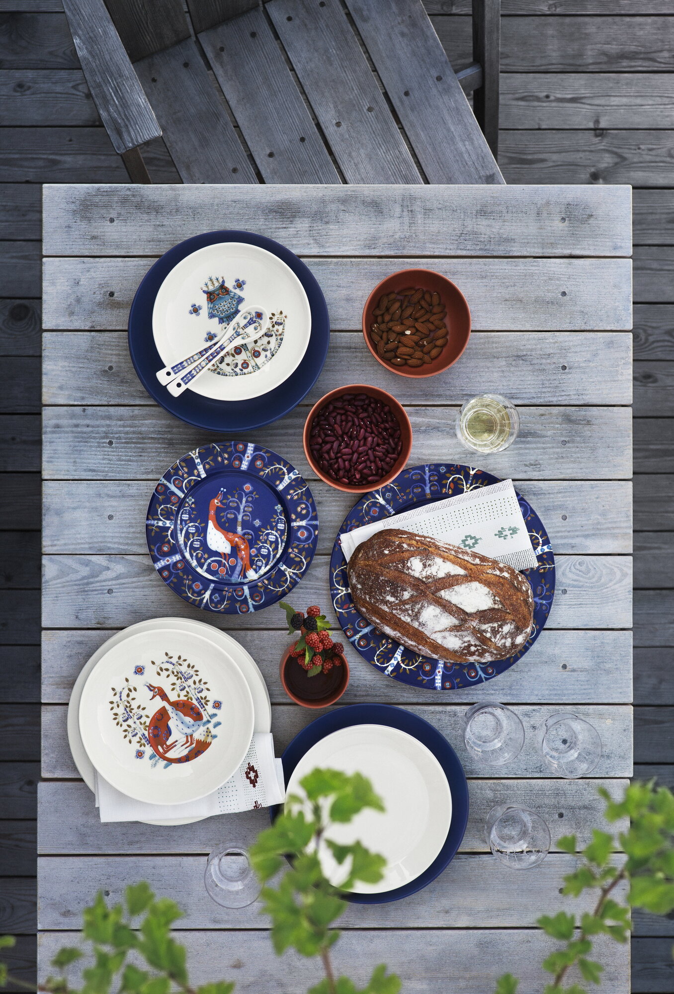 Iittala Taika plate 22 cm, blue | Finnish Design Shop