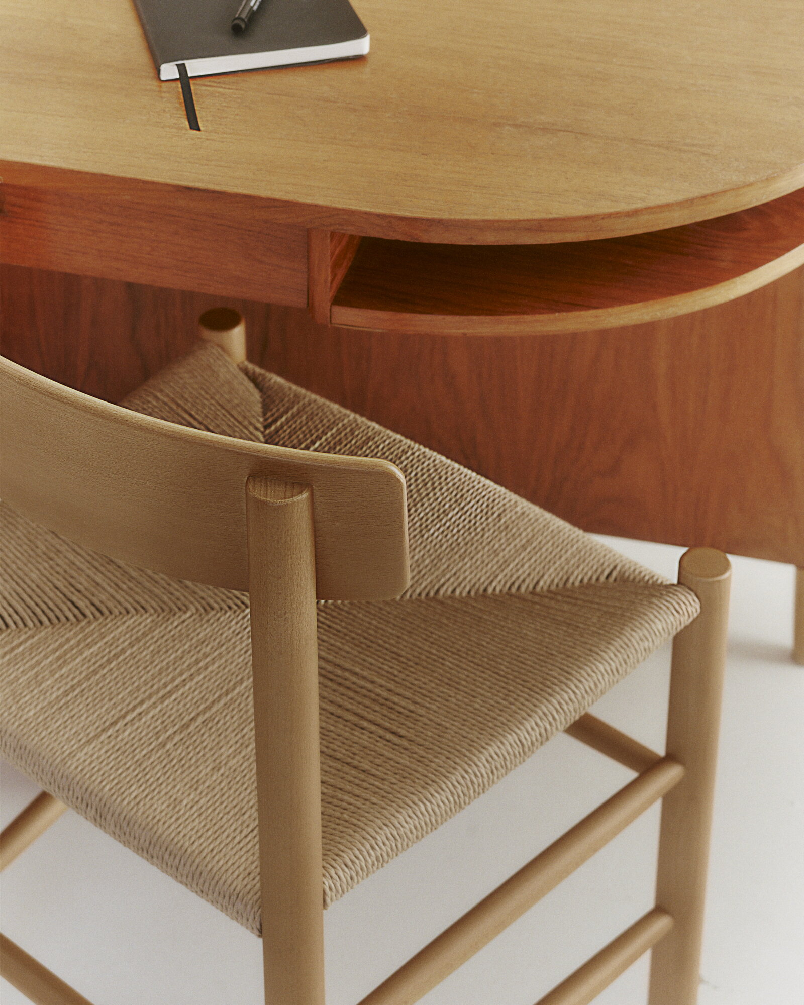 Fredericia J39 Mogensen chair, vintage lacquered beech - paper cord ...