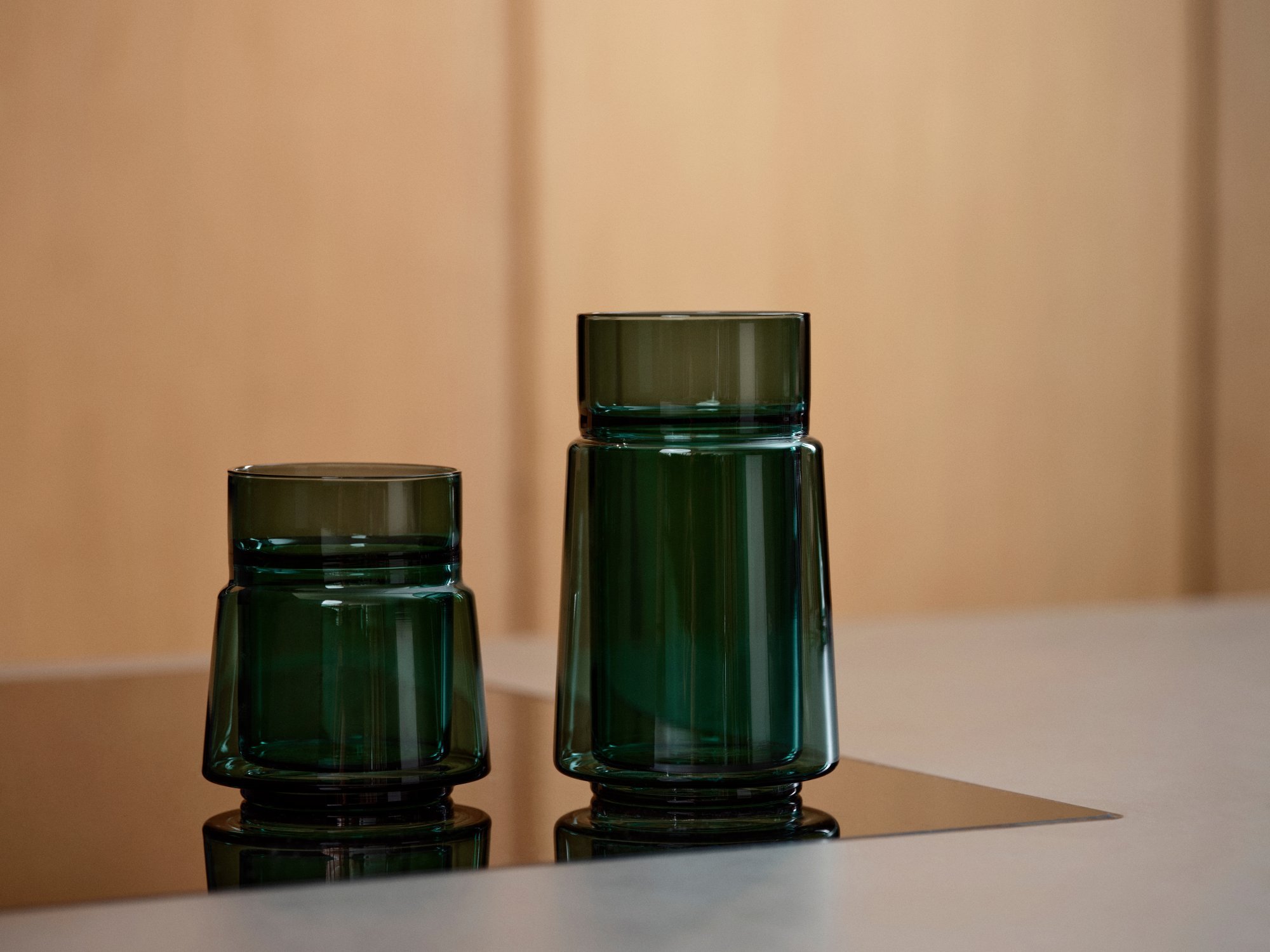 Jacob Jensen Double Wall glass, medium 21 cl, green | Finnish Design Shop