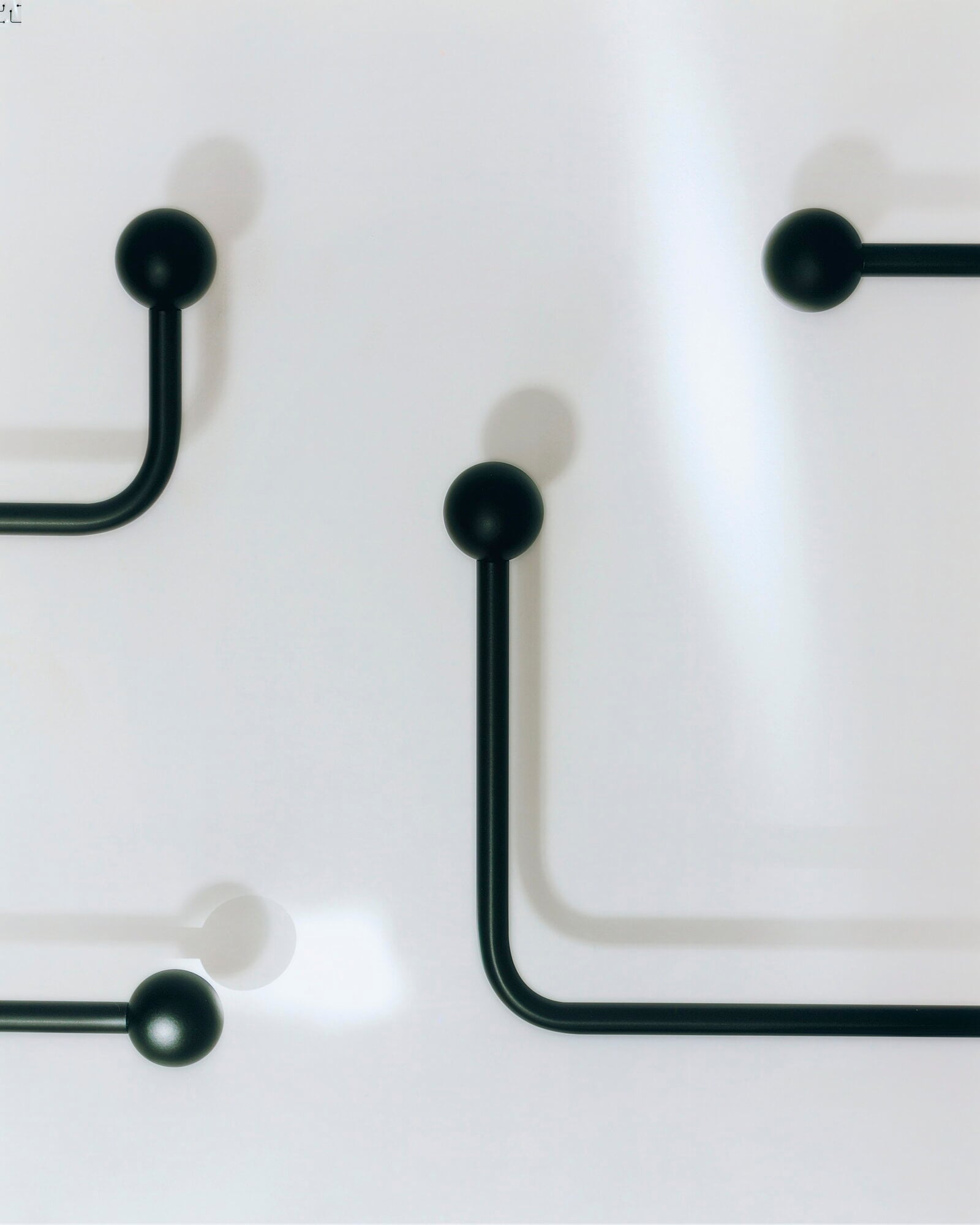 Cassina Hang Around naulakko, pieni | Finnish Design Shop