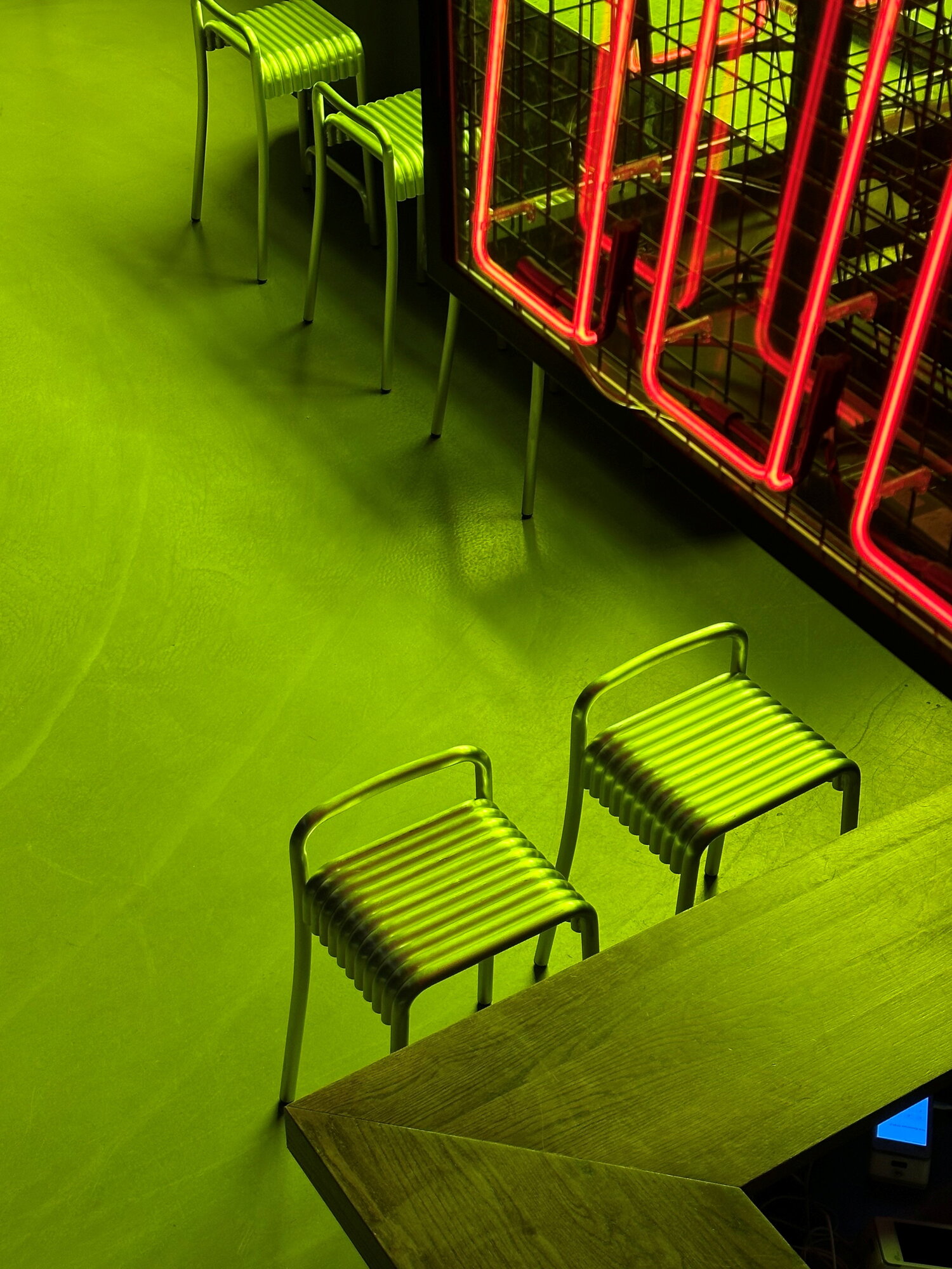 Bebó Objects Kane Barhocker, 65 cm, Aluminium | Finnish Design Shop