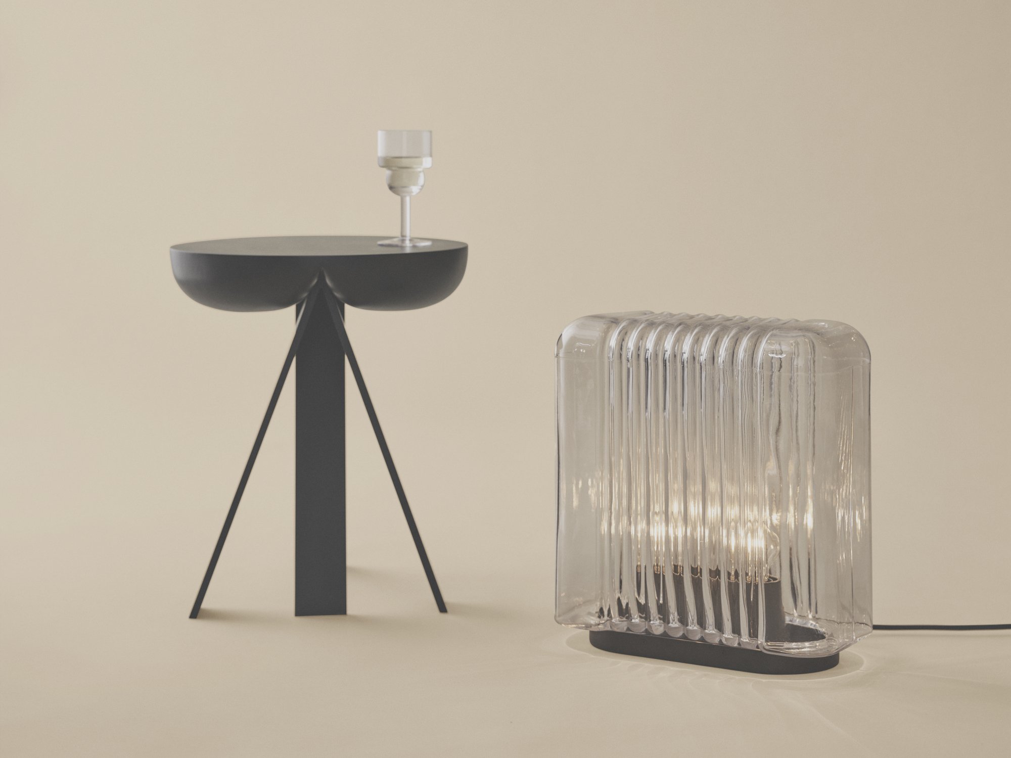 Cassina Lari table lamp | Finnish Design Shop