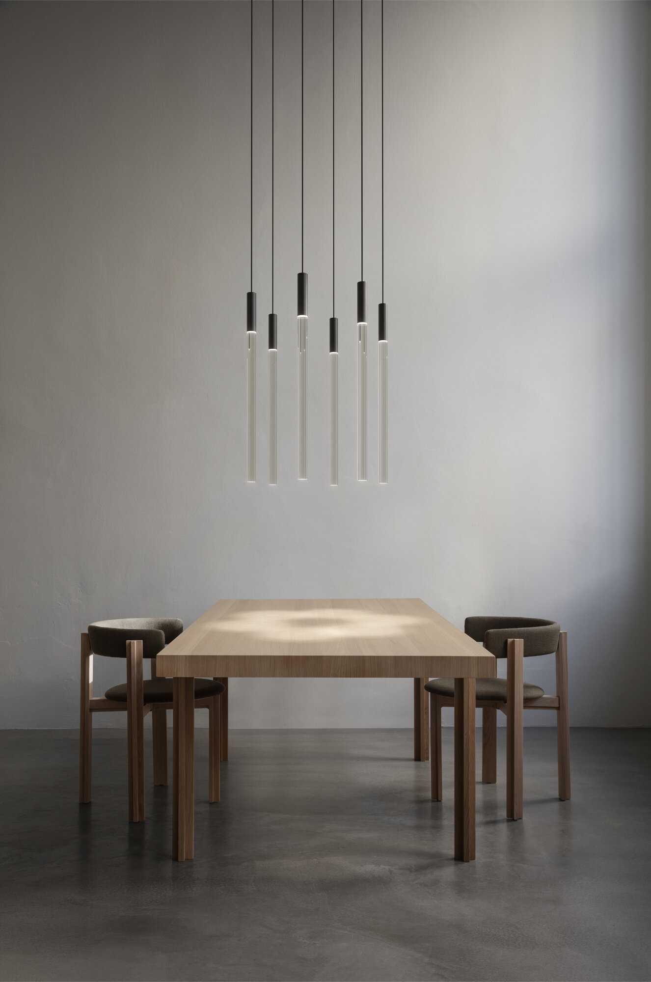 Cassina Plexi riippuvalaisin, 90 cm, musta | Finnish Design Shop