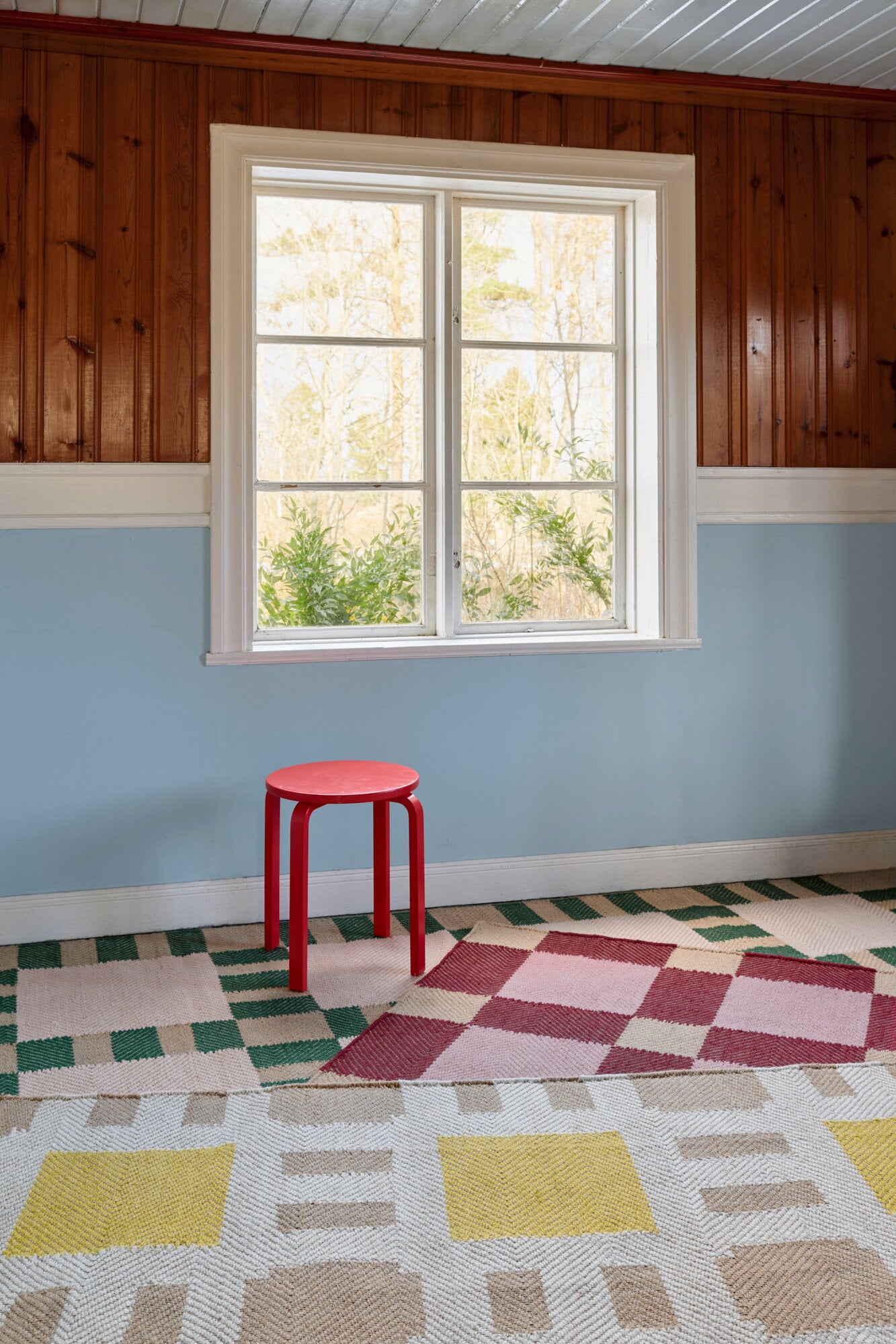 LAYERED Evelina Kroon Korean Chives jute rug | Finnish Design Shop