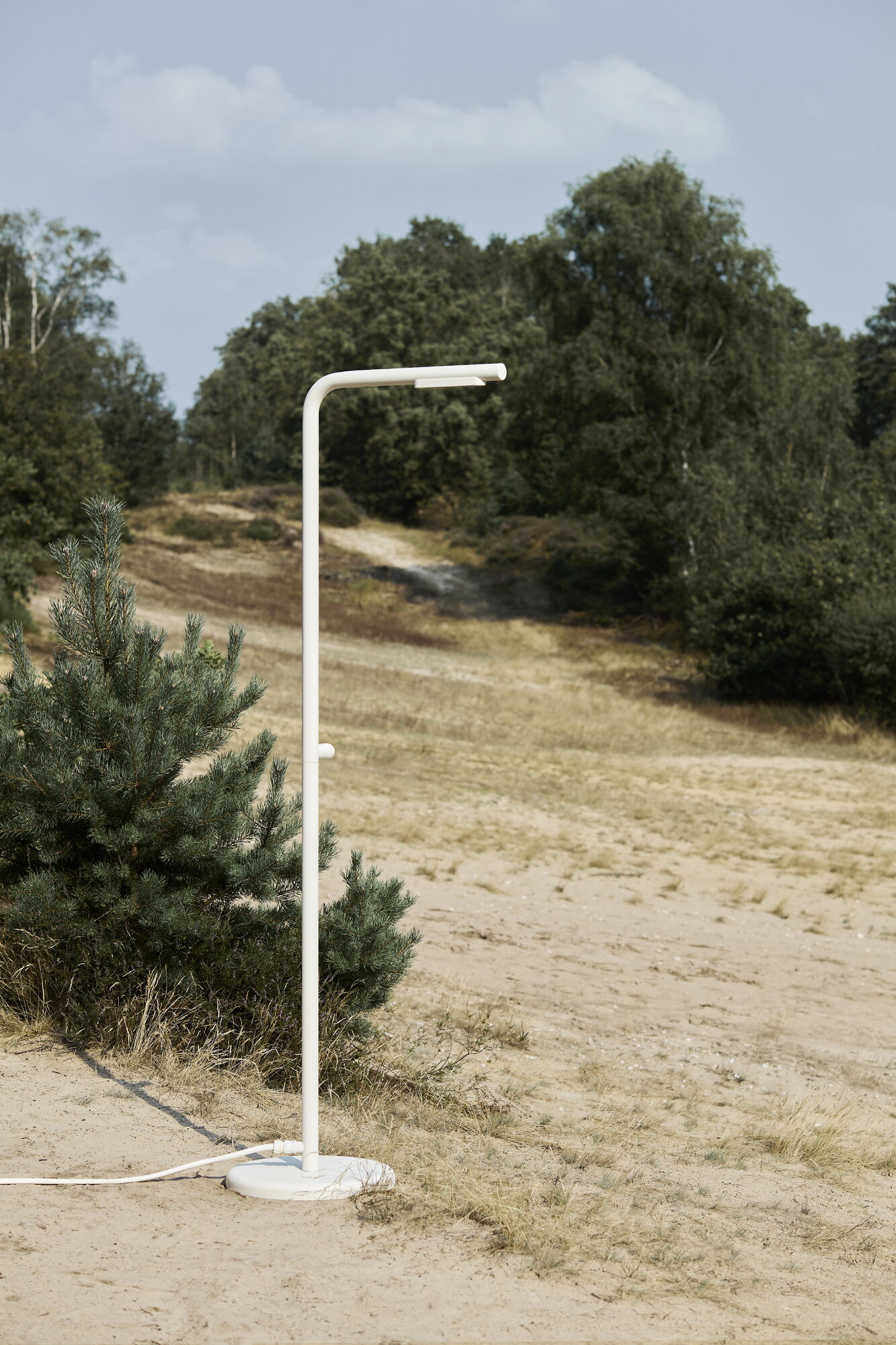 ZEE Levantine outdoor shower, white | Finnish Design Shop