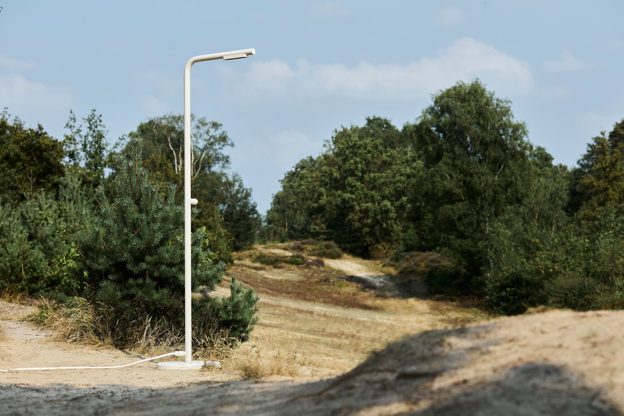 ZEE Levantine outdoor shower, white | Finnish Design Shop