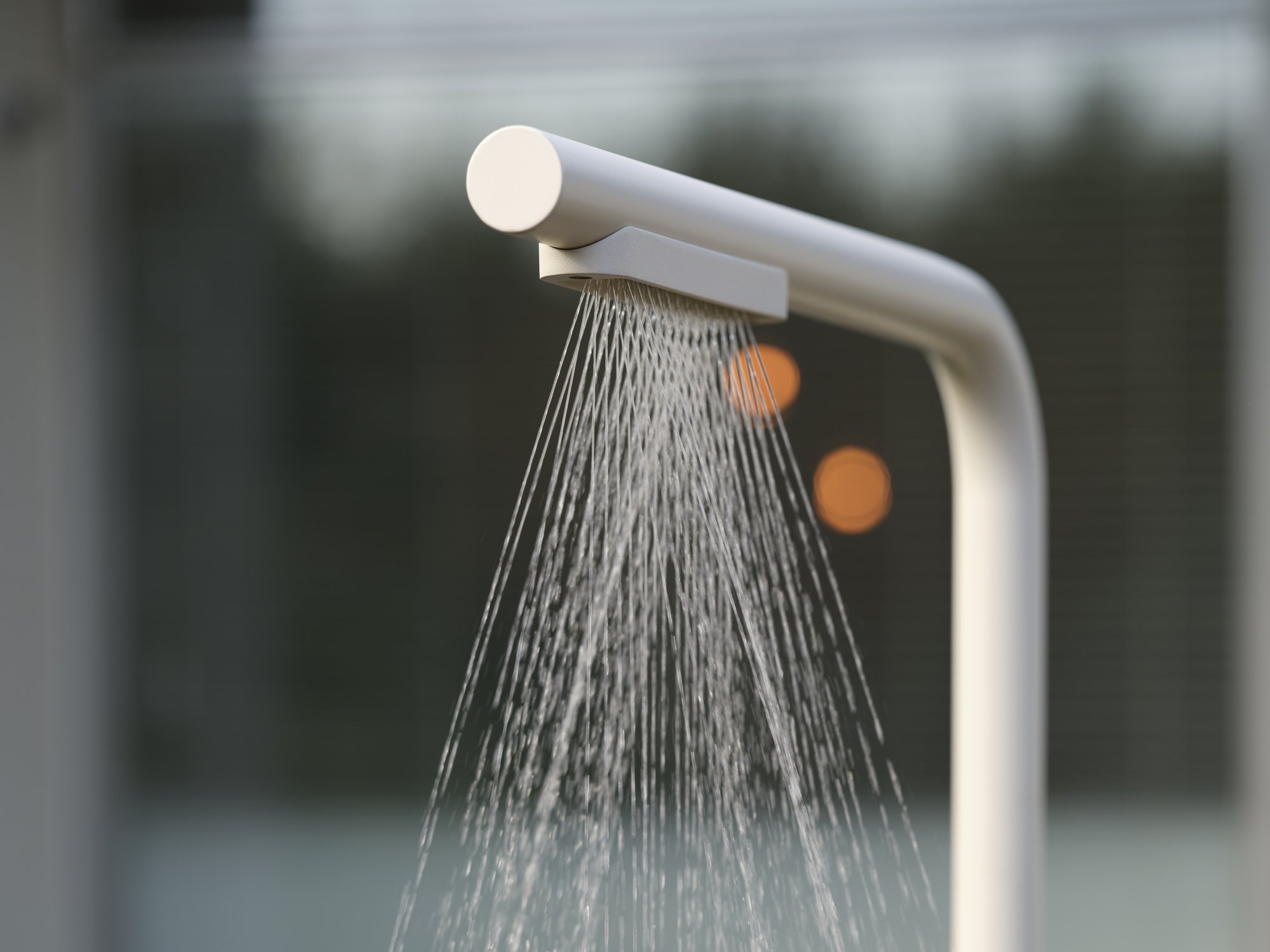 ZEE Levantine outdoor shower, white | Finnish Design Shop