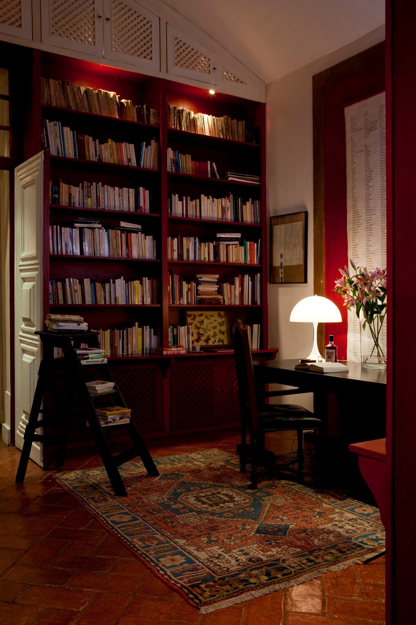 Louis Poulsen Panthella 400 table lamp, V2, opal | Finnish Design Shop