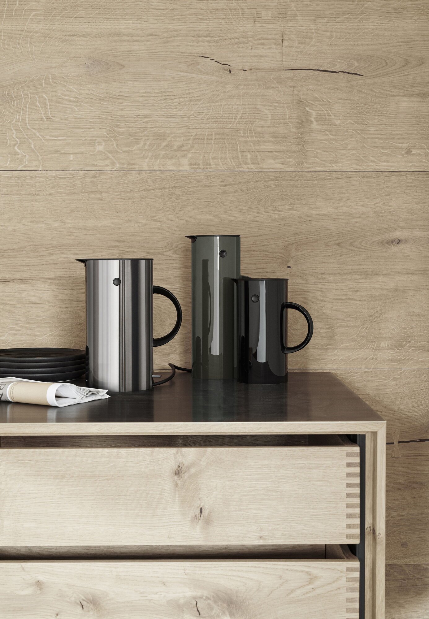 Stelton EM77 vacuum jug 1,0 L, dark forest green | Finnish Design Shop