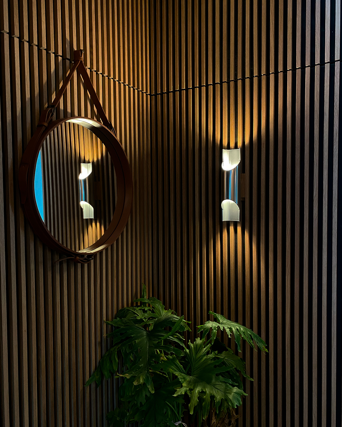 LYFA Pan 95 wall lamp, aluminium | Finnish Design Shop