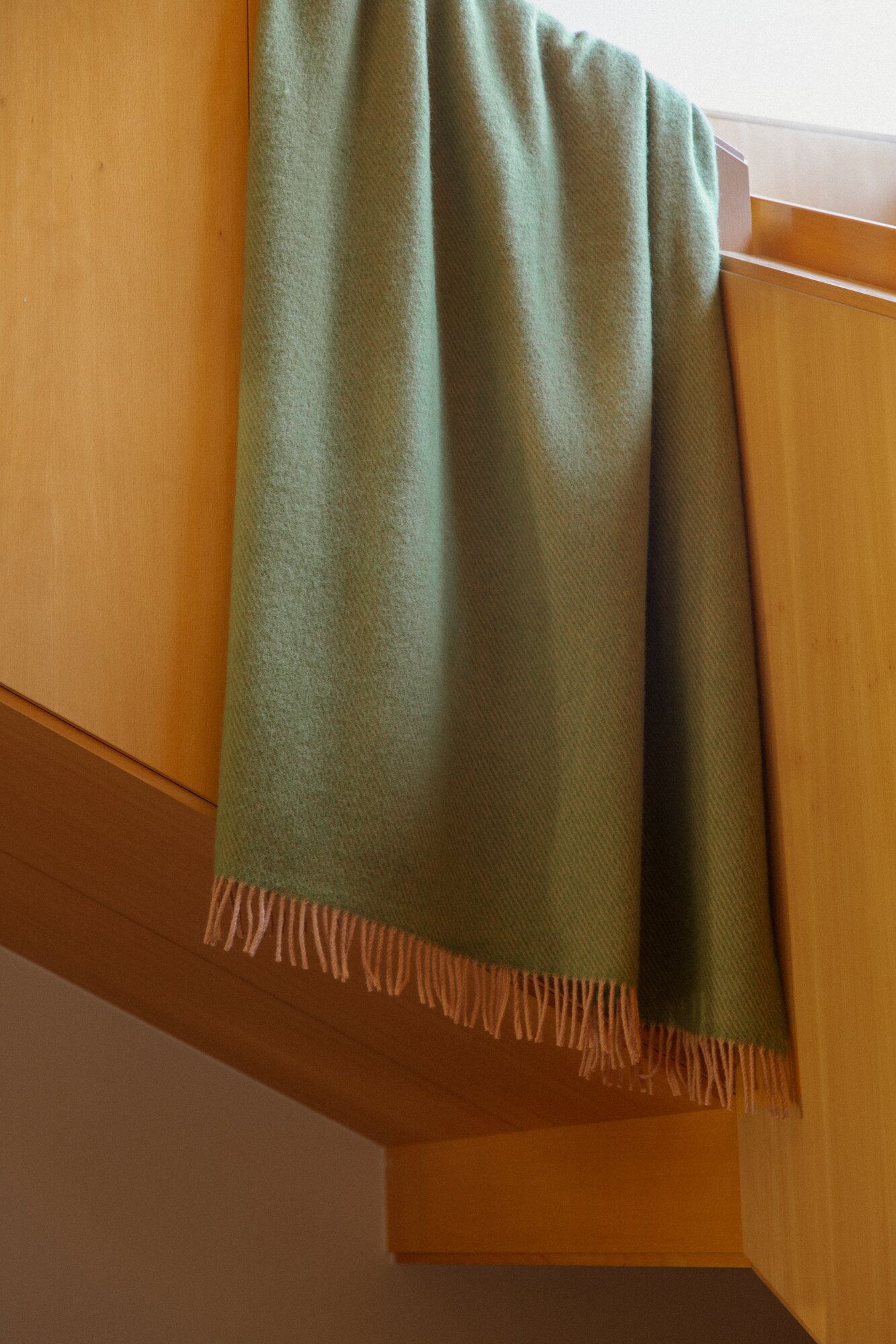 Lapuan Kankurit Ilo coperta, 130 x 200 cm, cipria - oliva | Finnish ...