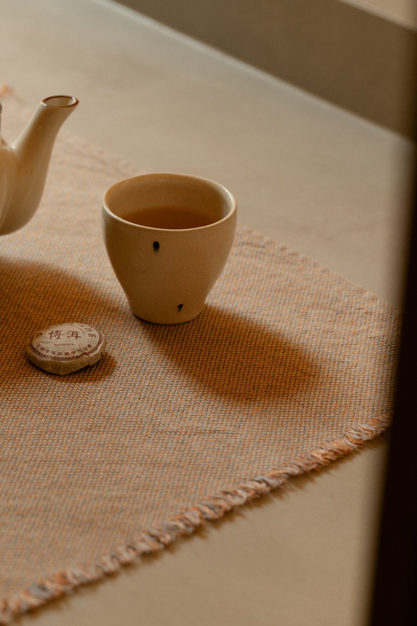 Lapuan Kankurit Lounas tabletti, 46 x 35 cm, kaneli | Finnish Design Shop