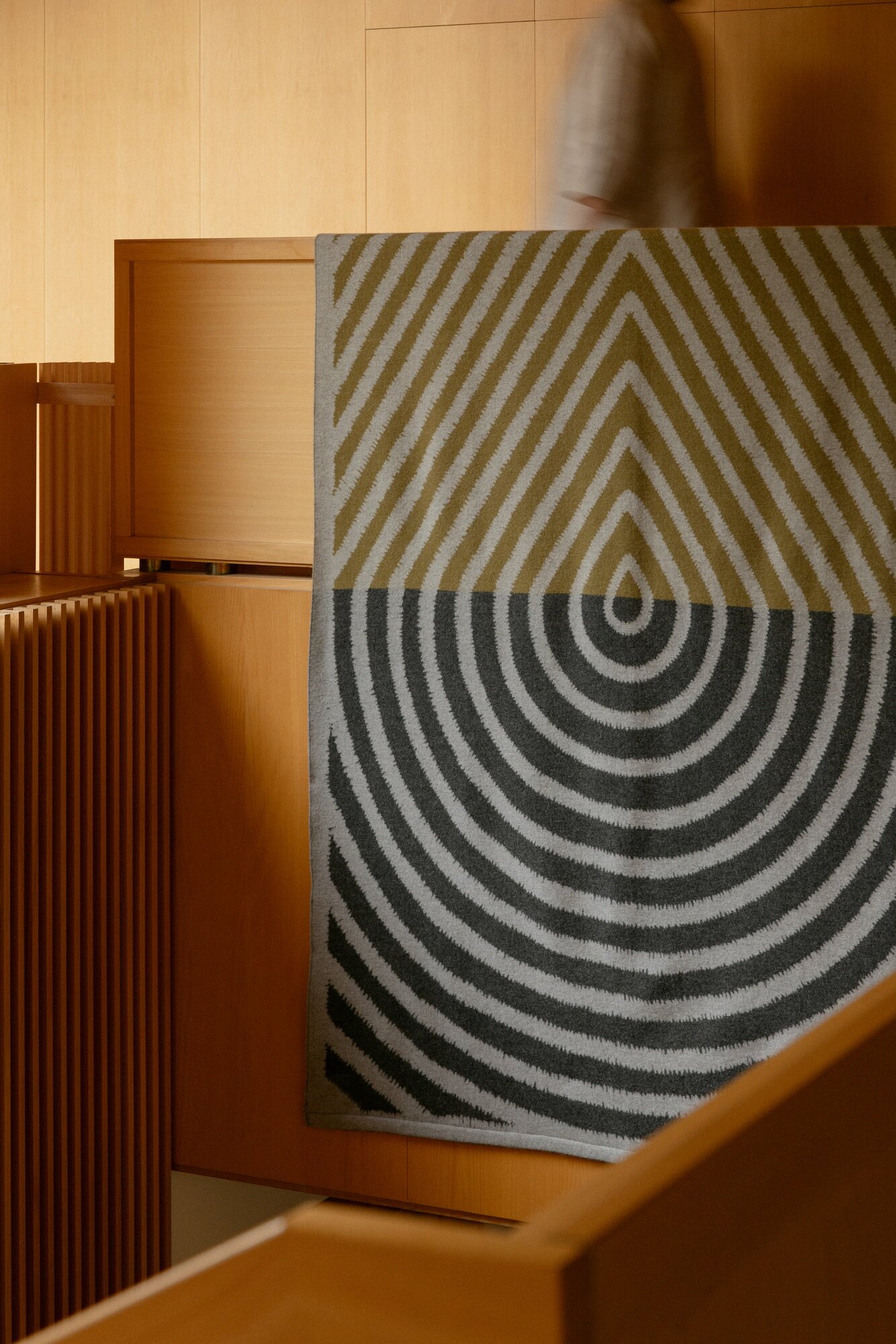 Lapuan Kankurit Metsälampi huopa, 130 x 200 cm, oliivi - harmaa - musta ...