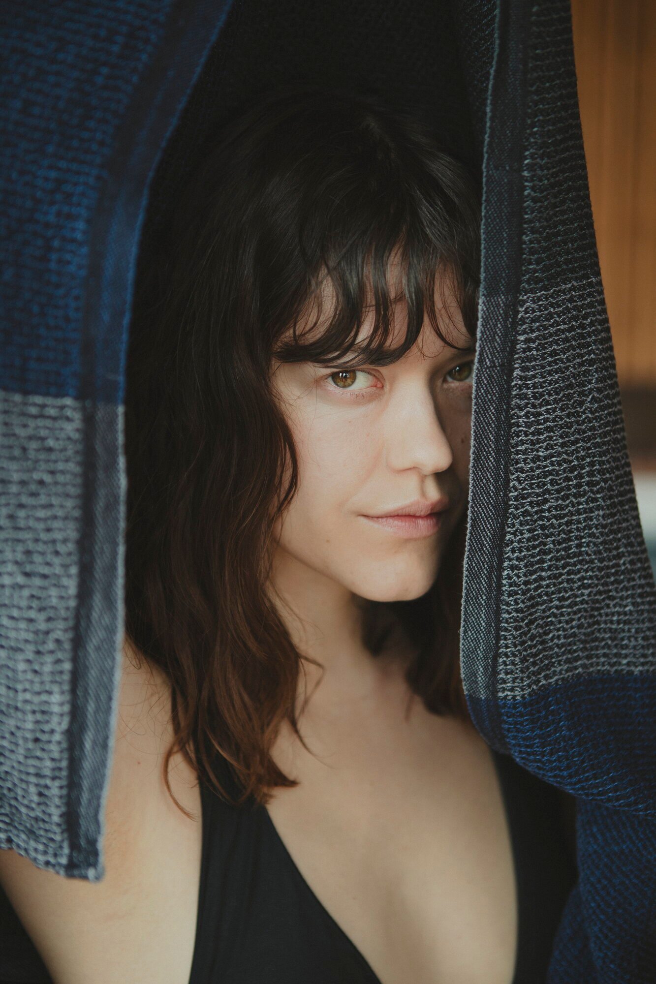 Lapuan Kankurit Terva bath towel, black - multi - blueberry | Finnish Design Shop