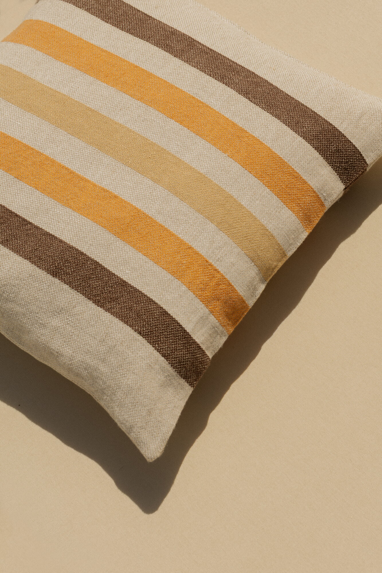 Lapuan Kankurit Virta cushion cover, 45 x 45 cm, linen - brown - rust ...