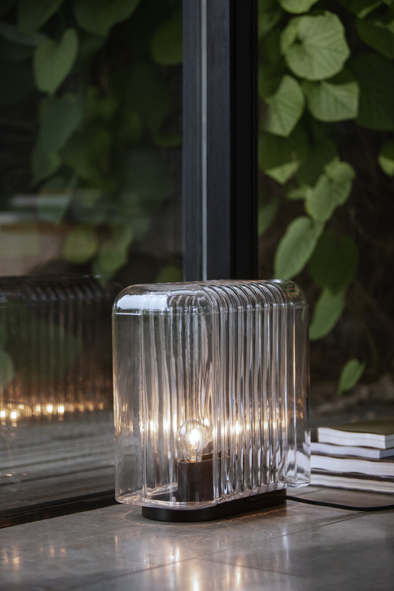 Cassina Lari table lamp | Finnish Design Shop