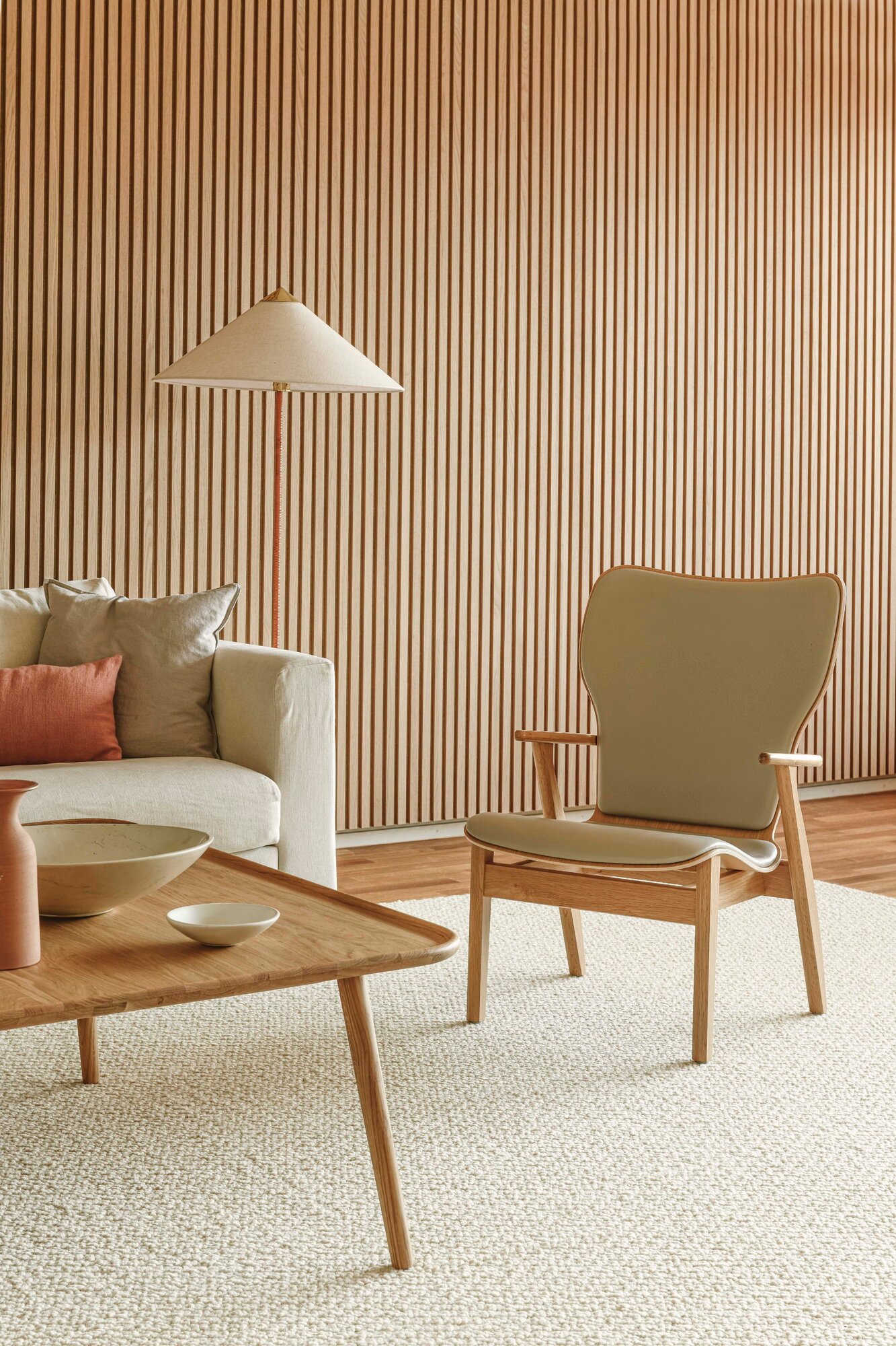 VM Carpet Loimu rug, 569 white | Finnish Design Shop