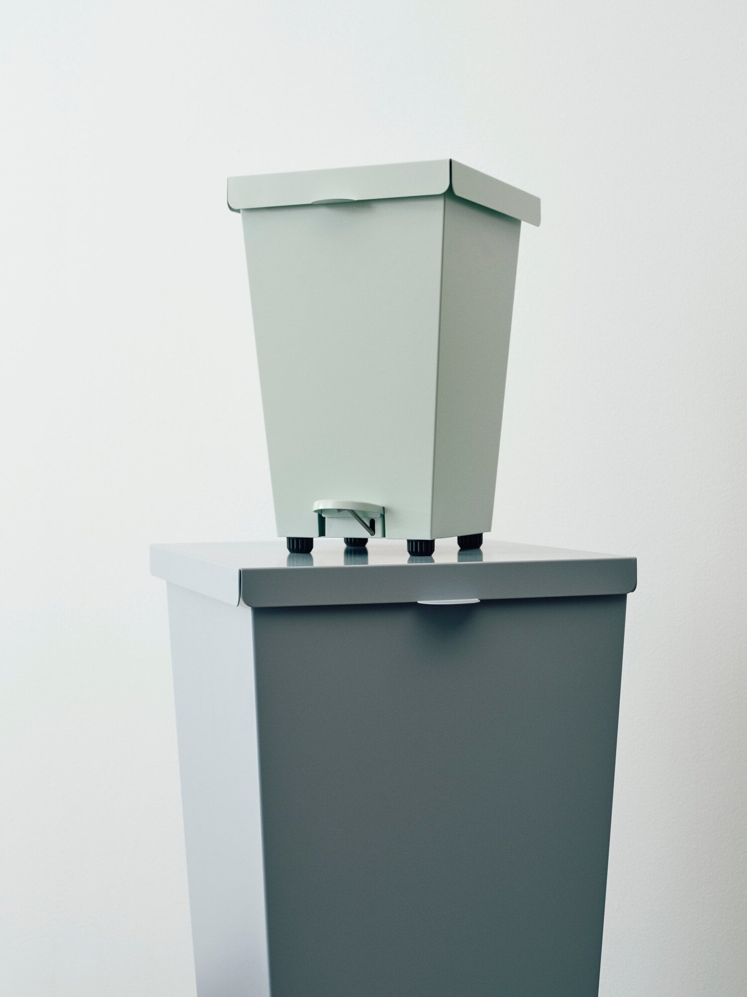 HAY Loop Bin, 8 L, soft mint | Finnish Design Shop