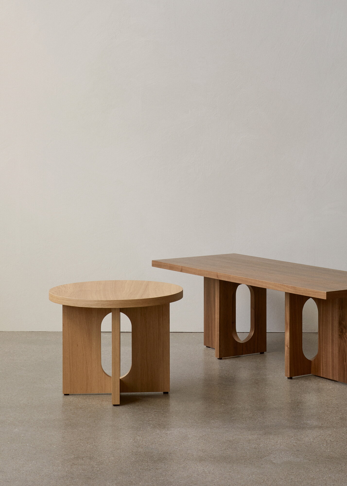 Audo Copenhagen Androgyne side table, 50 cm, oak | Finnish Design Shop