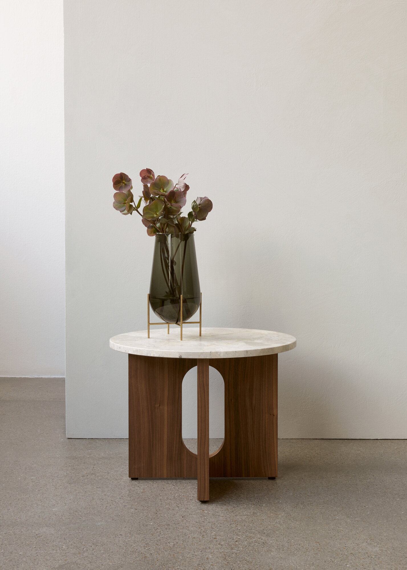 Audo Copenhagen Androgyne side table, 50 cm, walnut - Kunis Breccia ...
