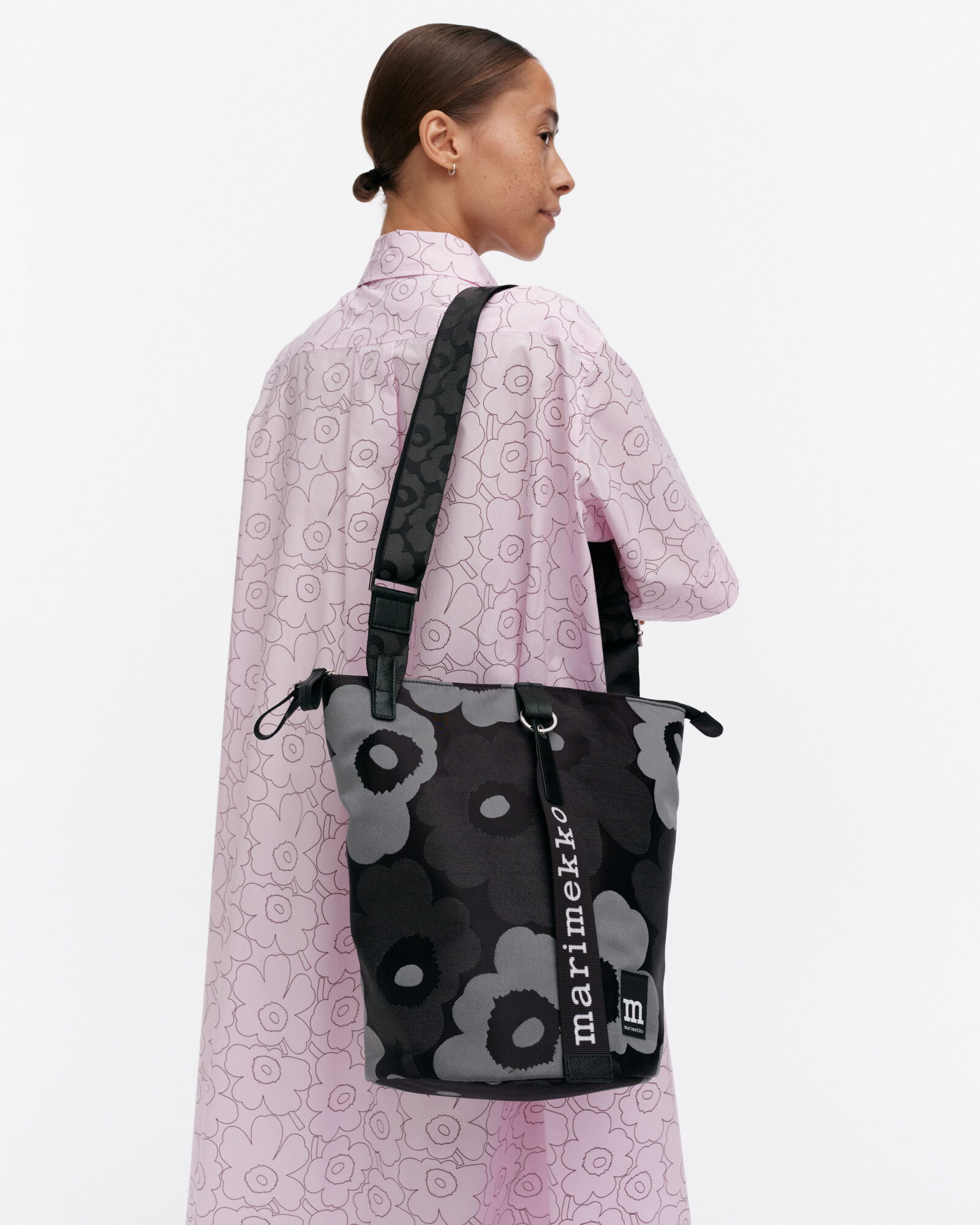 Marimekko All Day bucket shoulder bag, Unikko grey - dark grey - black ...