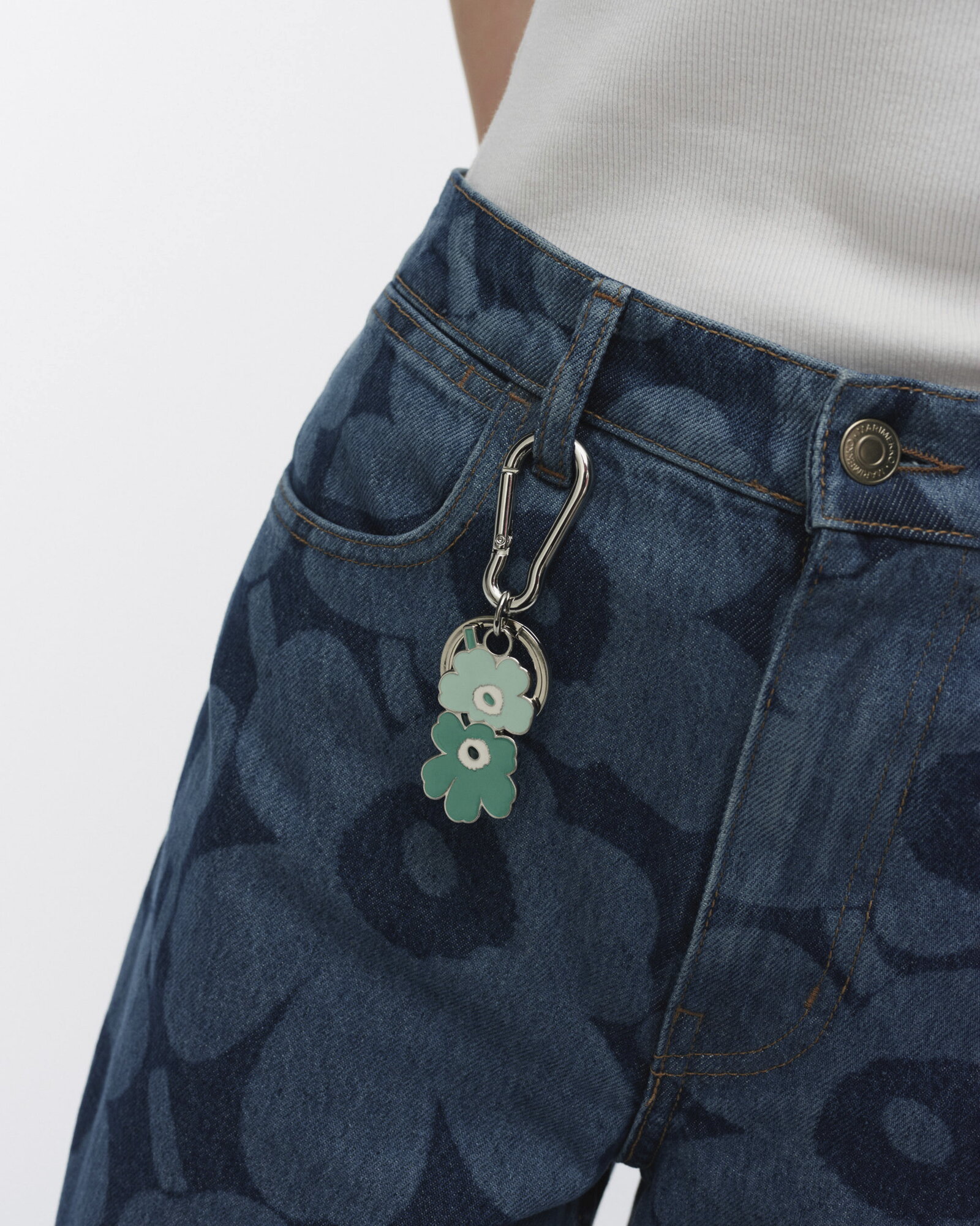 Marimekko Puhallus I Unikko Kioski key holder, turquoise - green ...