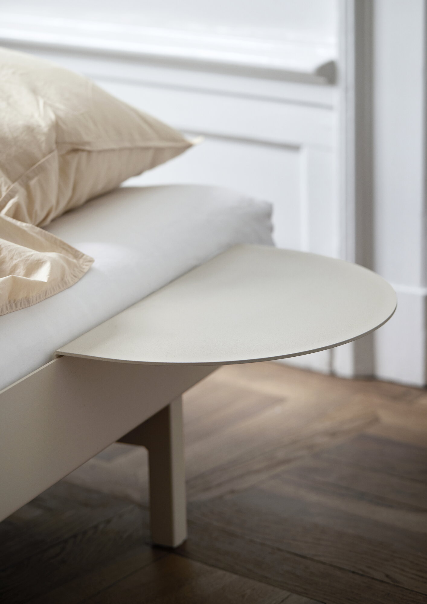 Moebe Bed side table, sand | Finnish Design Shop