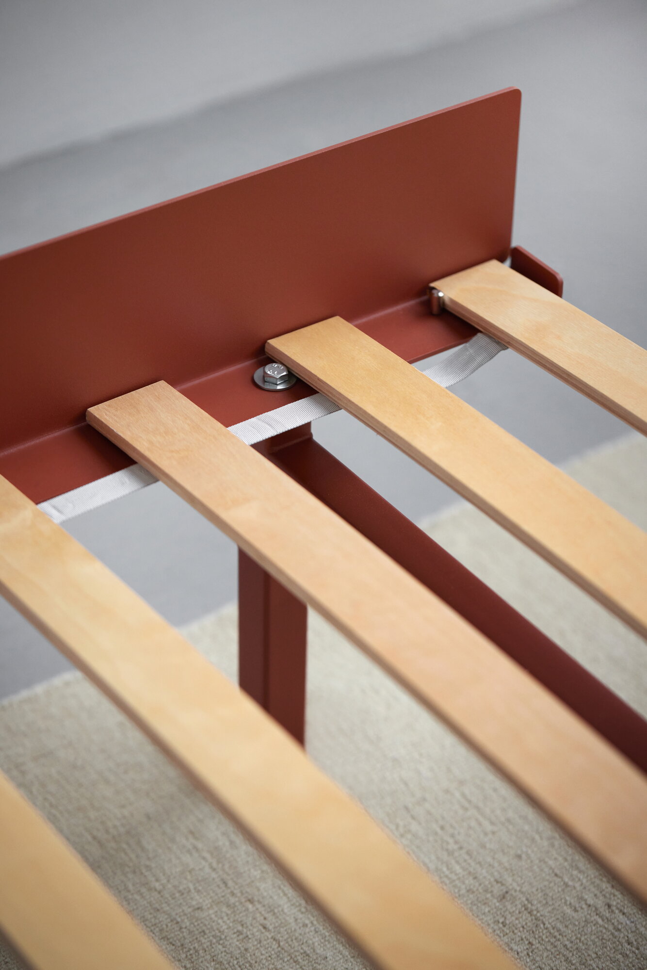 Moebe Bed, 90-180 cm, terracotta | Finnish Design Shop
