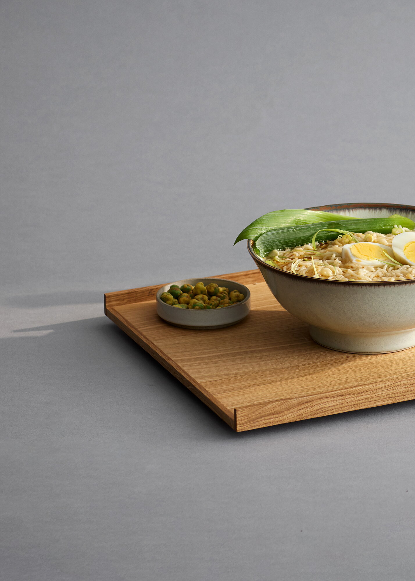 Moebe Tray, large, oak | Finnish Design Shop