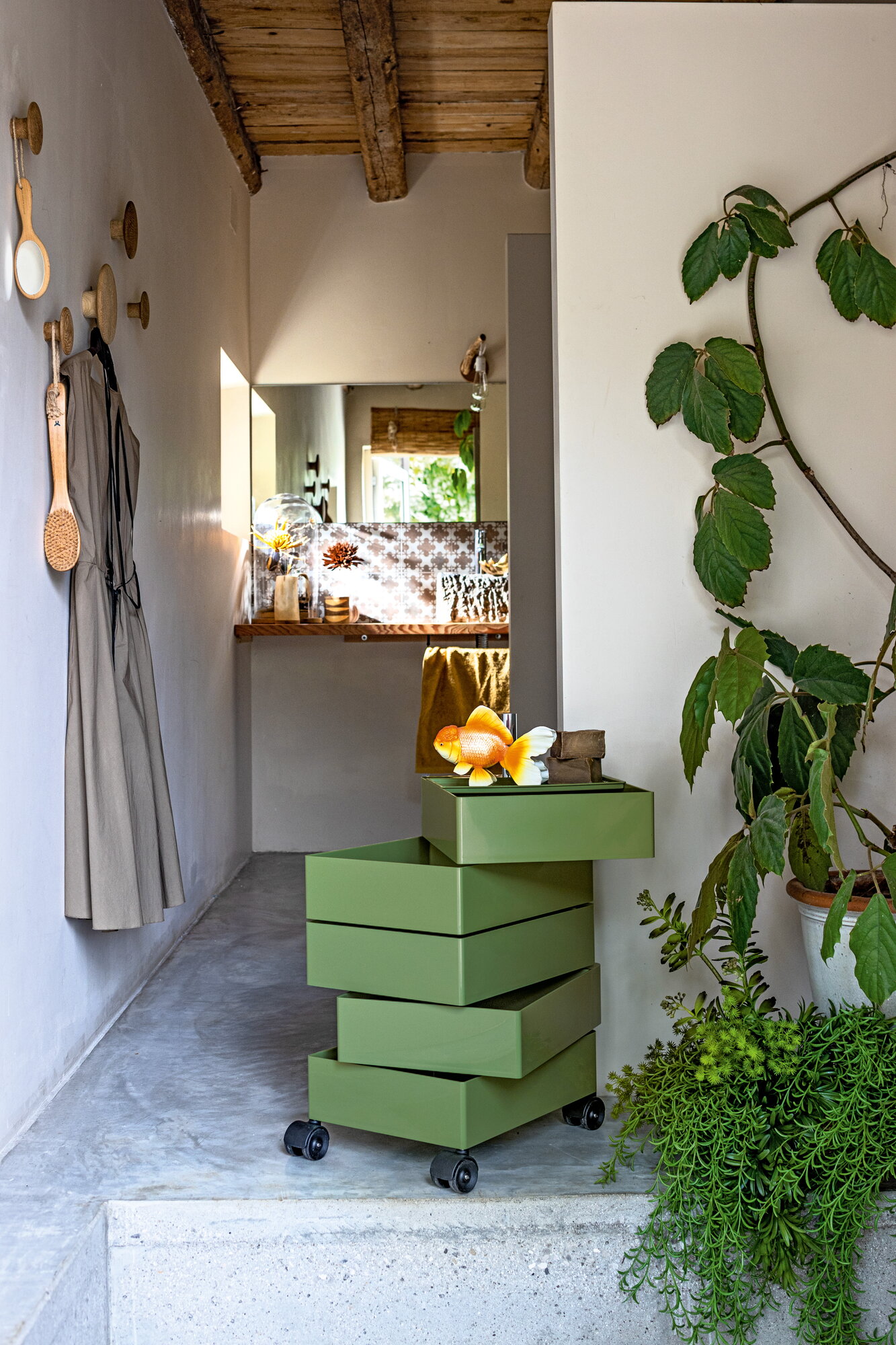 Magis 360° drawer unit, 5 drawers, green | Finnish Design Shop UK