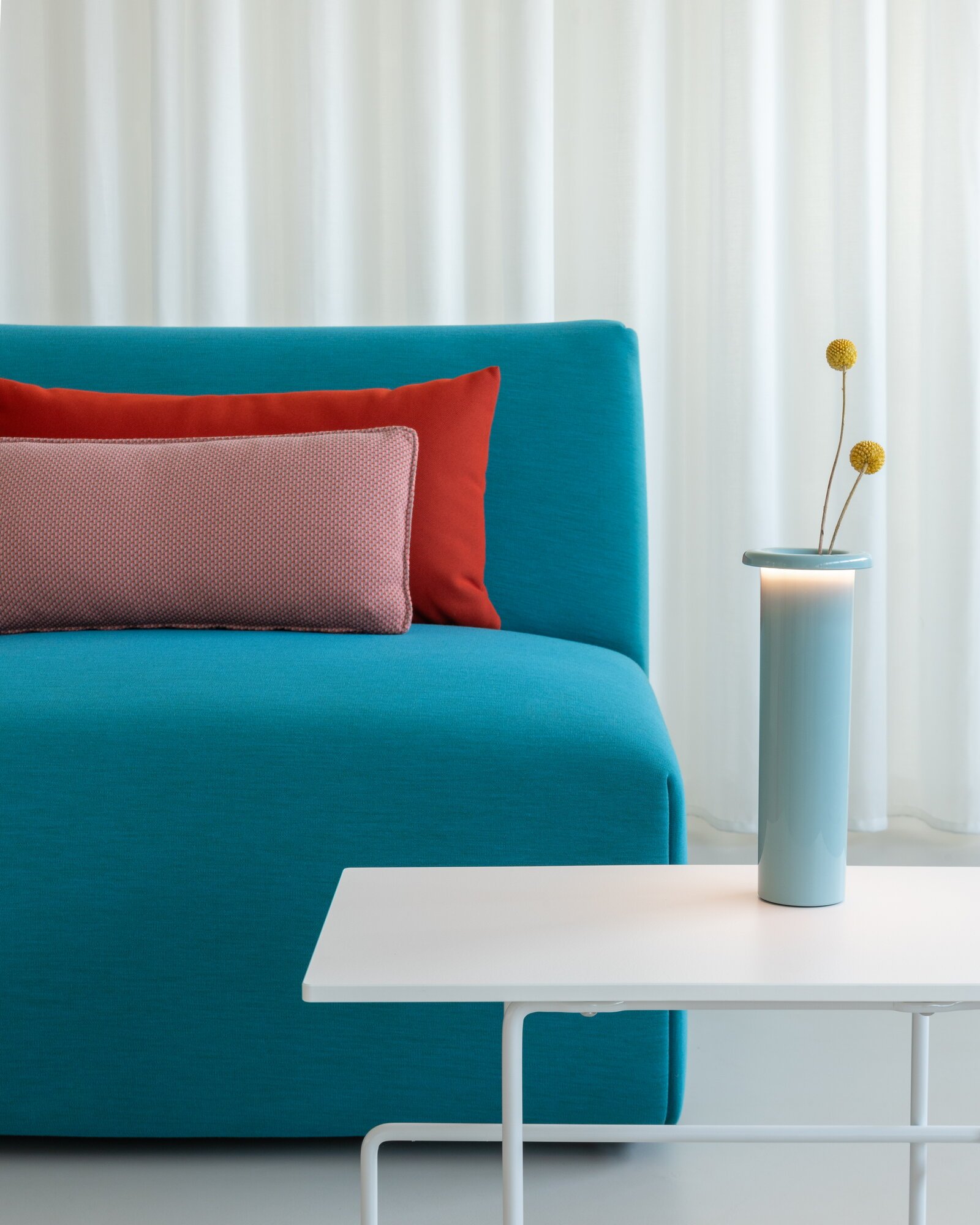 Magis Bouquet portable lamp, light beige | Finnish Design Shop