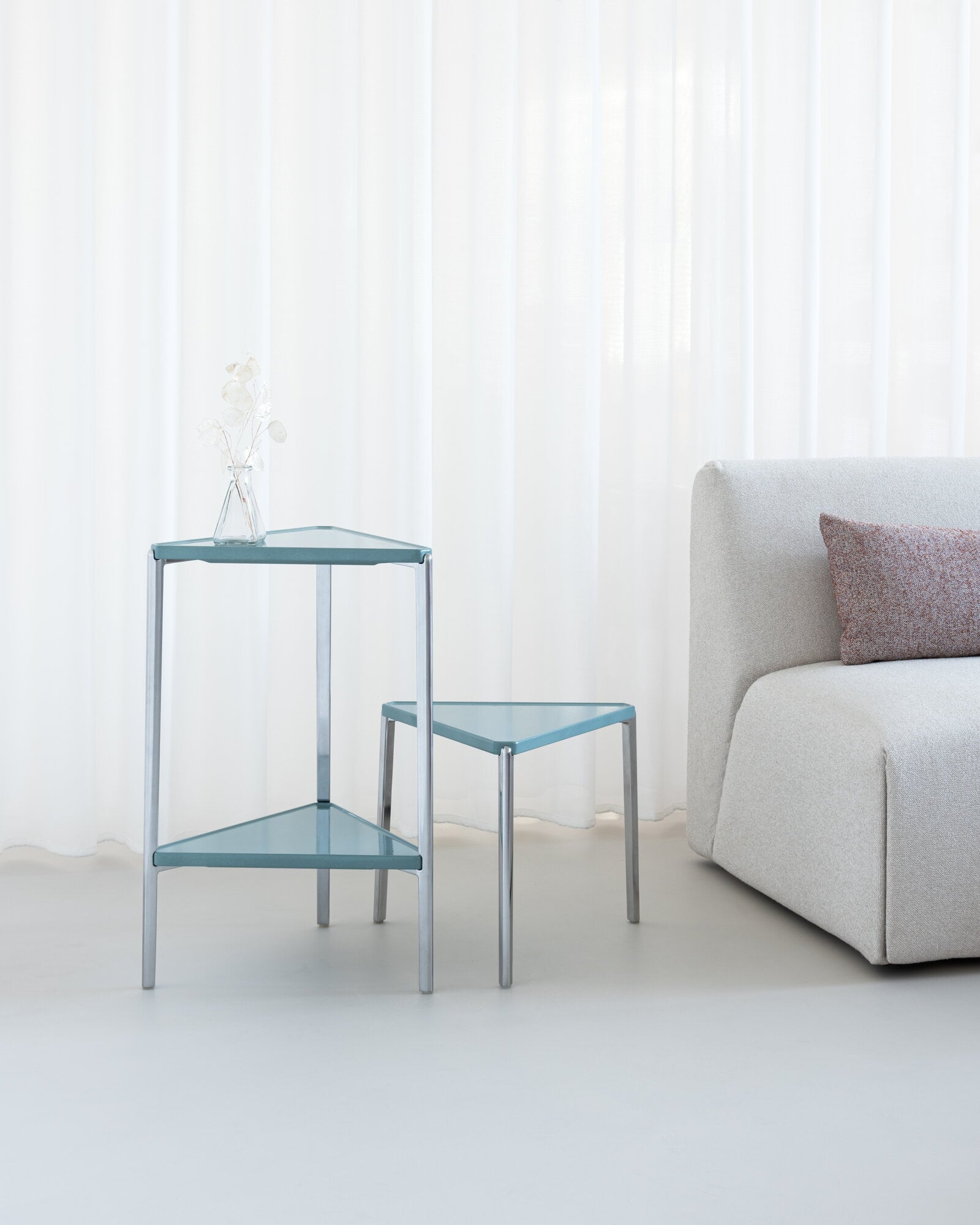 Magis Tambour low table, 44 cm, white - light blue | Finnish Design Shop