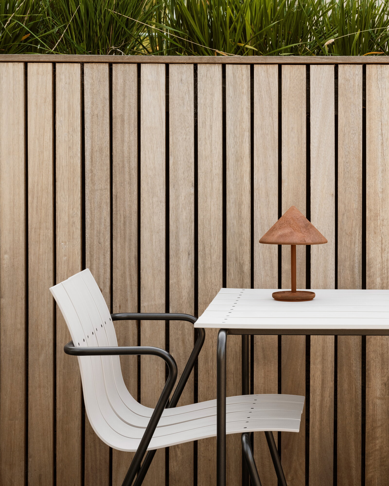 Mater Terra portable lamp, coffee waste rust red | Finnish Design Shop