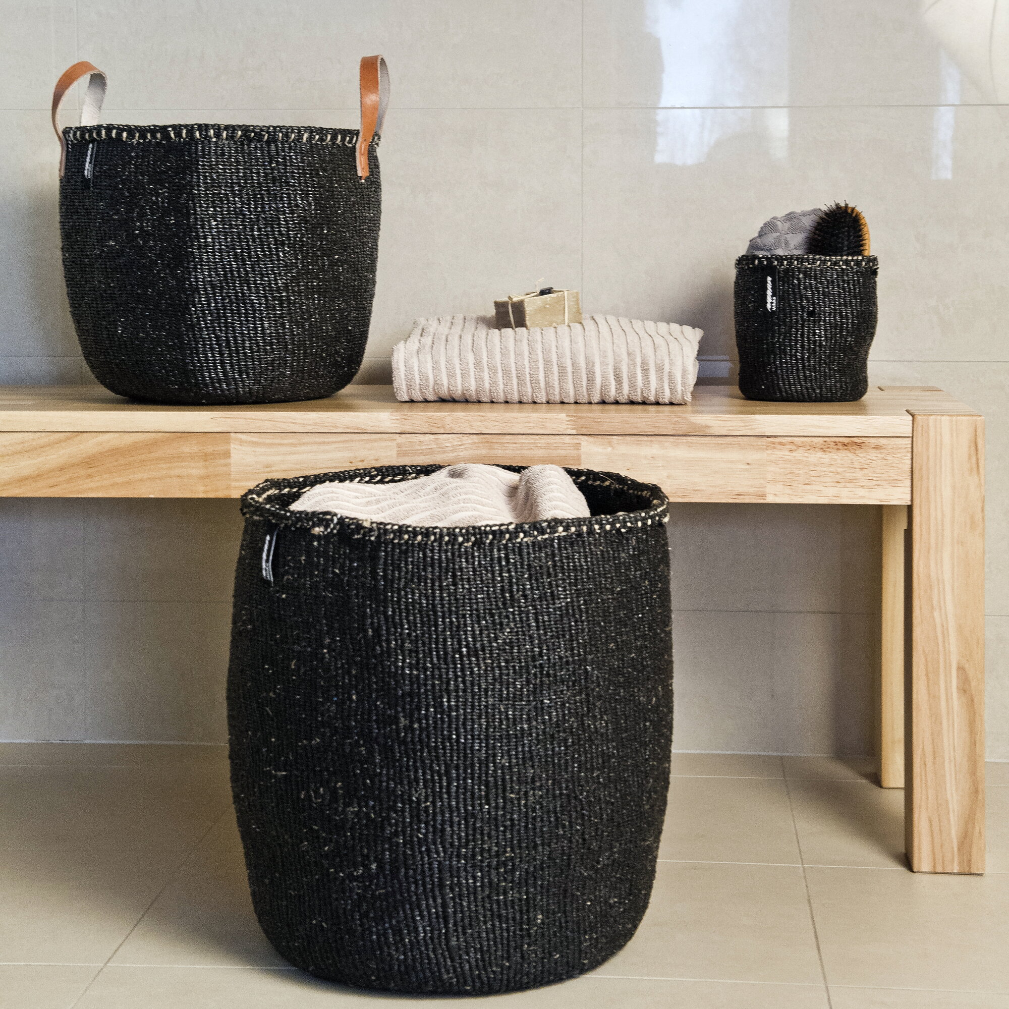 Mifuko Kiondo market basket, M, black | Finnish Design Shop