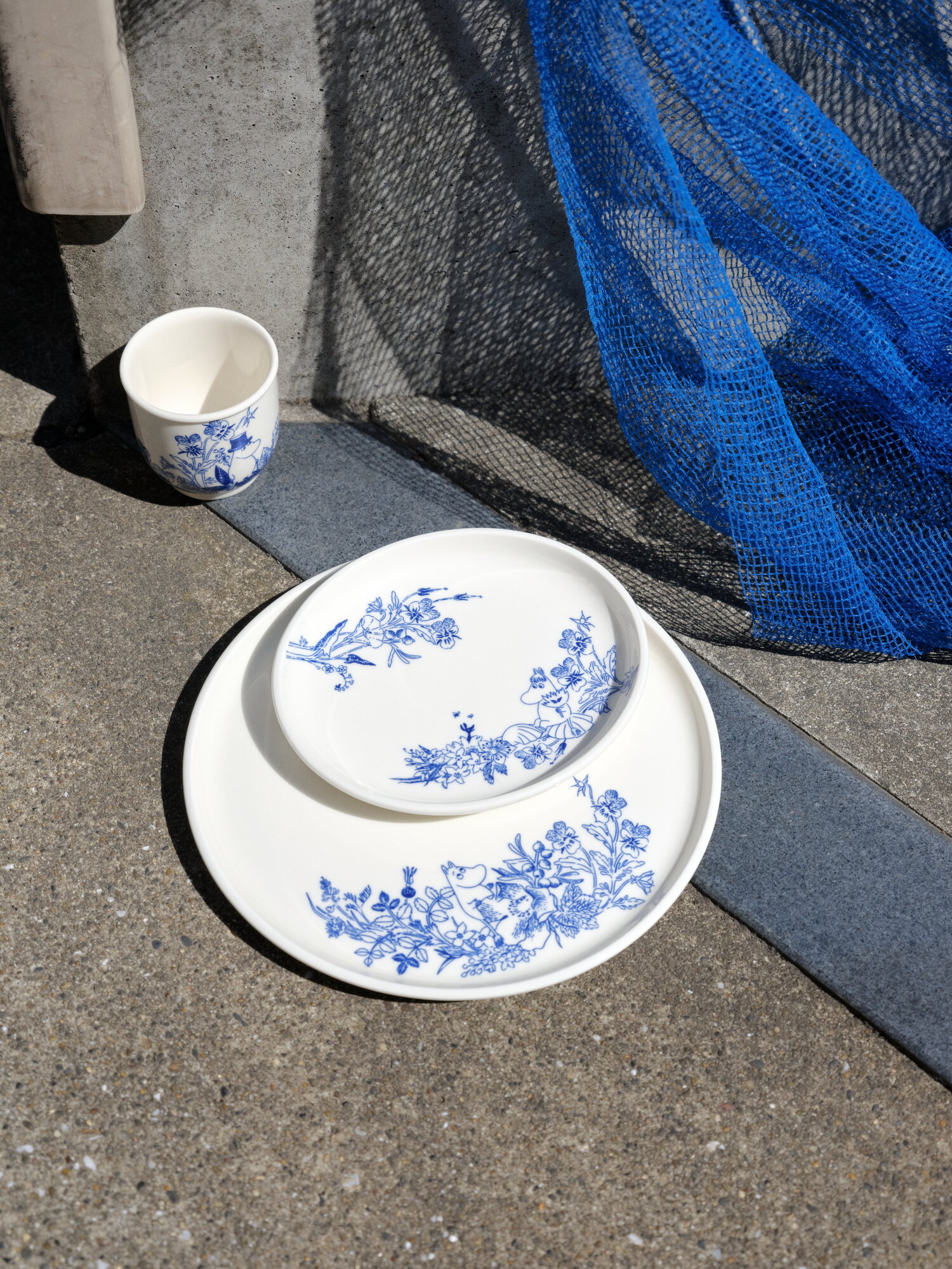 Moomin Arabia Muumi lautanen, 25 cm, Haru | Finnish Design Shop