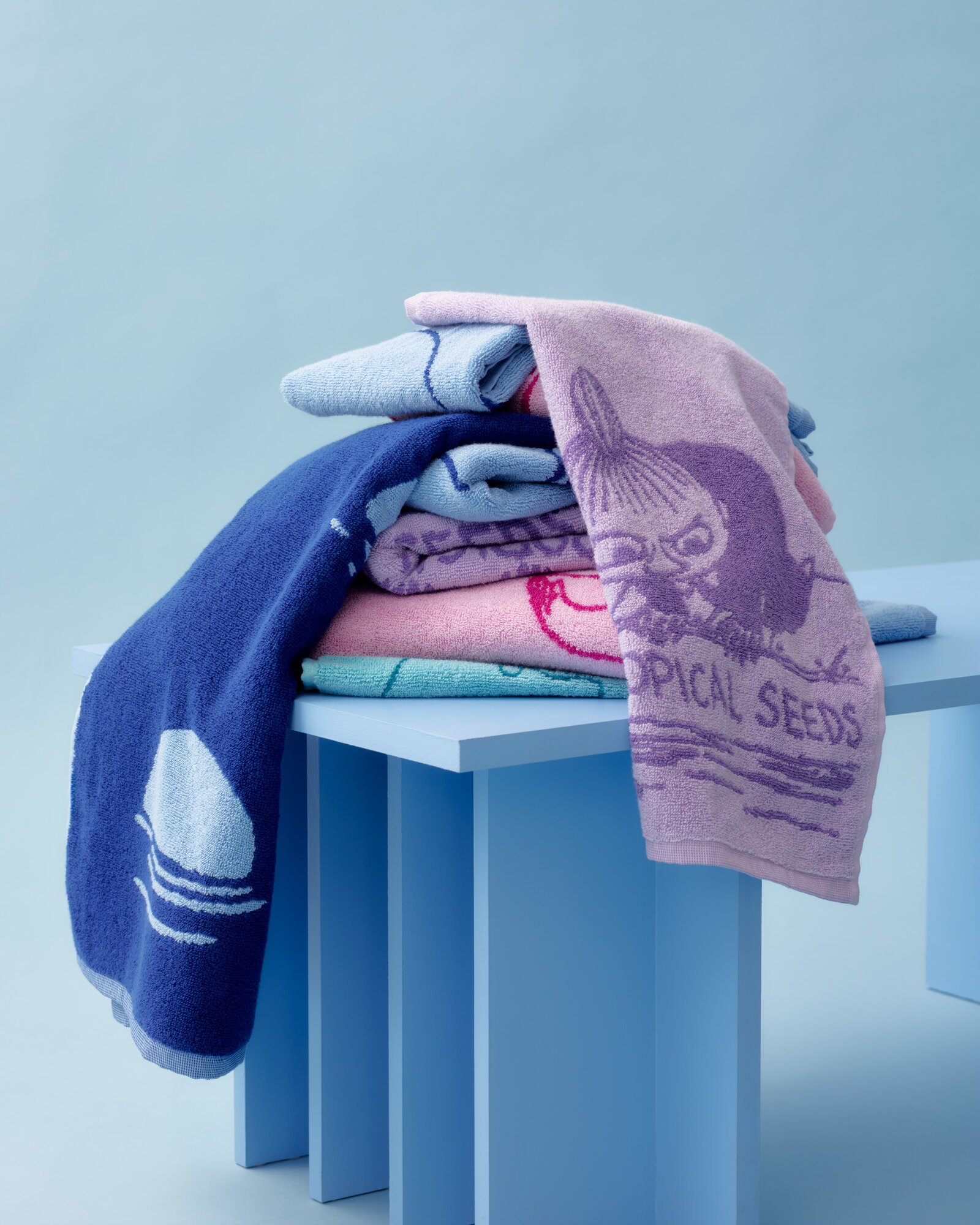 Moomin Arabia Moomin hand towel, 50 x 70 cm, Snorkmaiden pink | Finnish ...