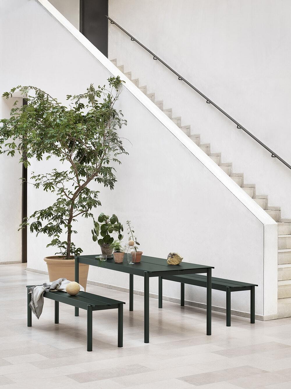 Muuto Linear Steel table 140 x 75 cm, dark green | Finnish Design Shop
