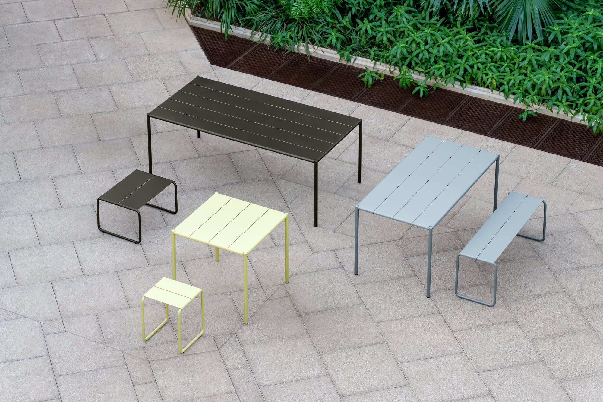 Nine Sine dining table, 189 x 94,5 cm, dark green | Finnish Design Shop