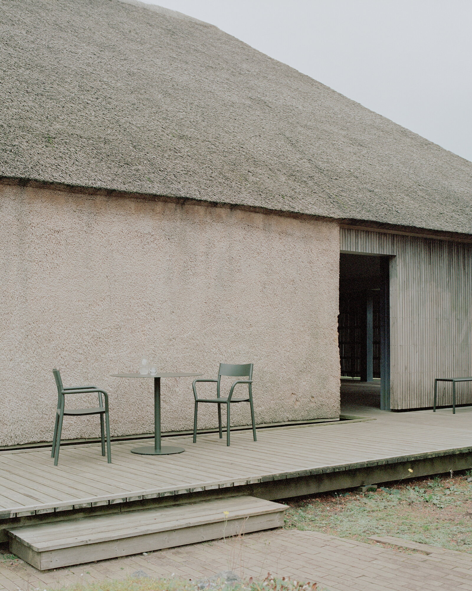 New Works May Bistro table, 90 cm, dark green | Finnish Design Shop