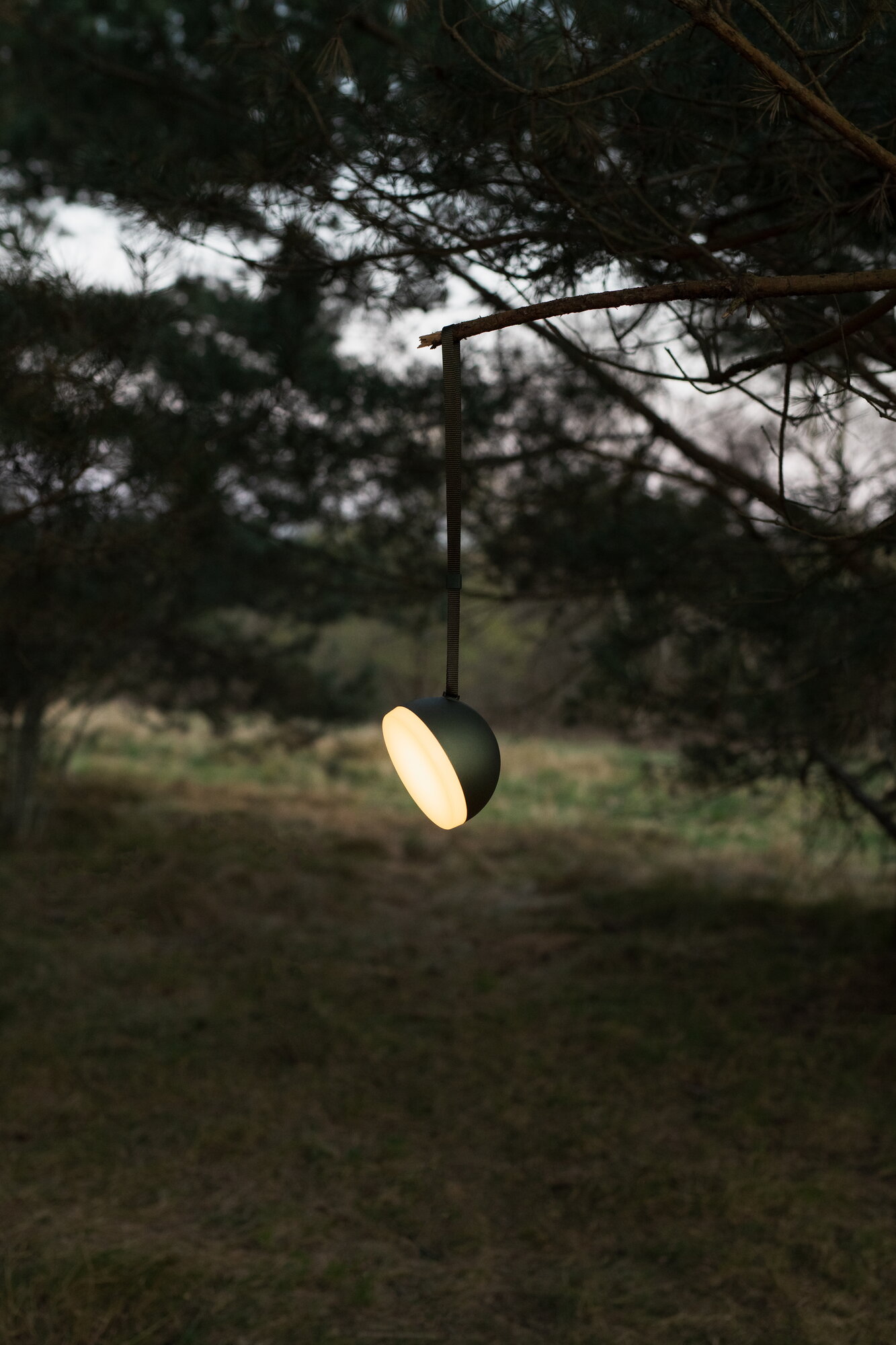 New Works Sphere portable lamp, green | Finnish Design Shop