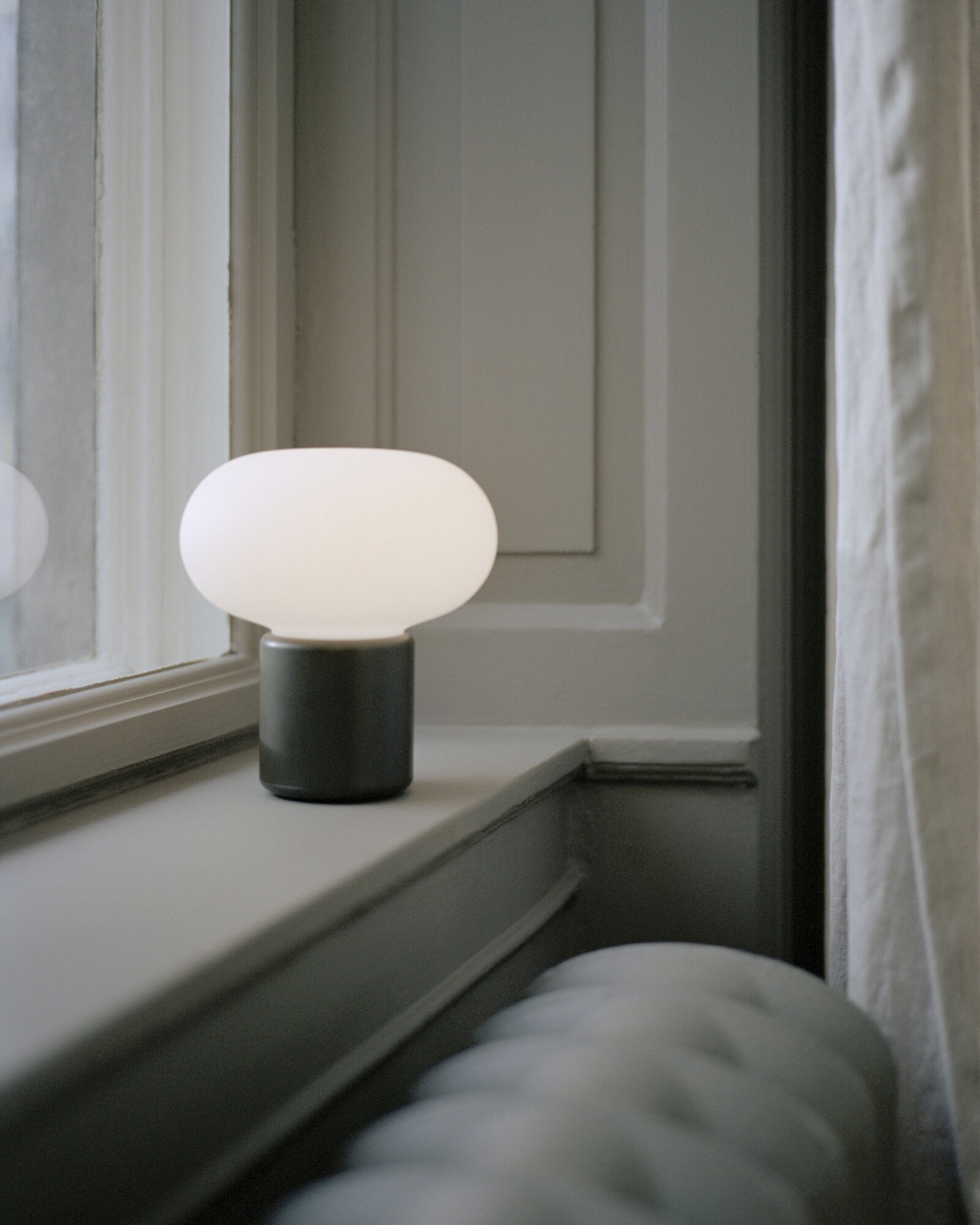 New Works Karl-Johan portable table lamp, forest green | Finnish Design ...