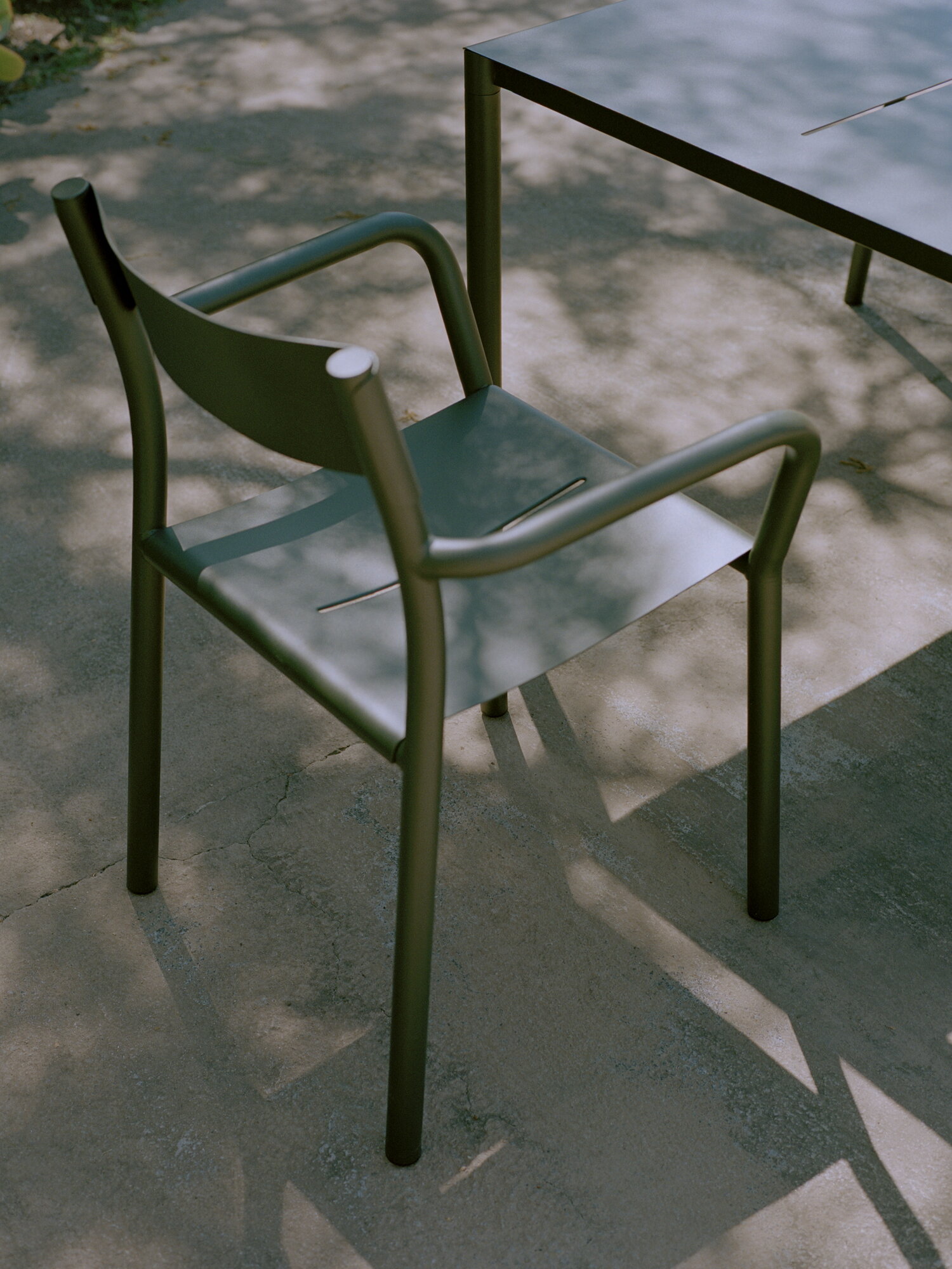 New Works May arm chair, dark green | Finnish Design Shop