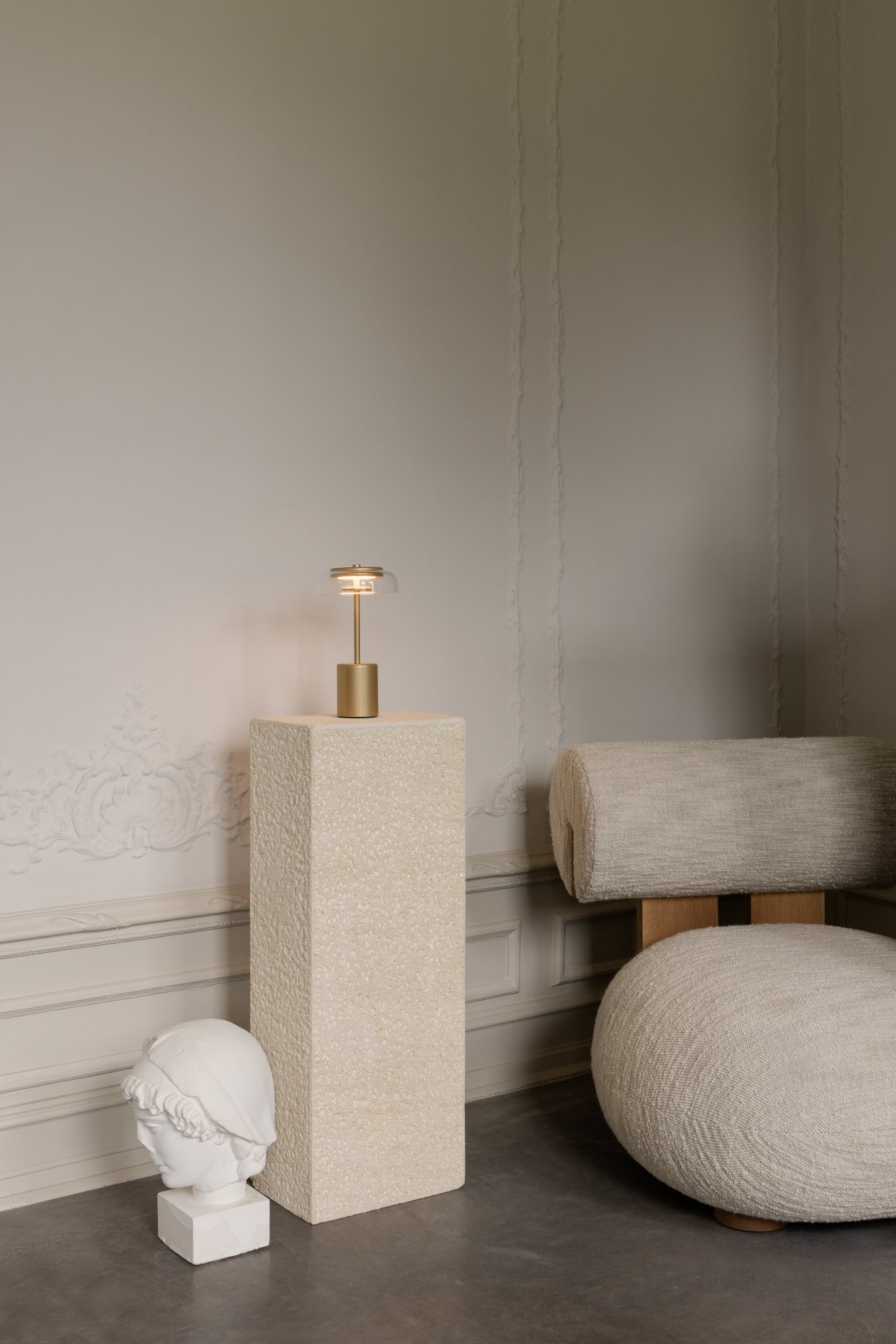 Nuura Blossi Mini portable table lamp, Nordic gold - clear | Finnish ...