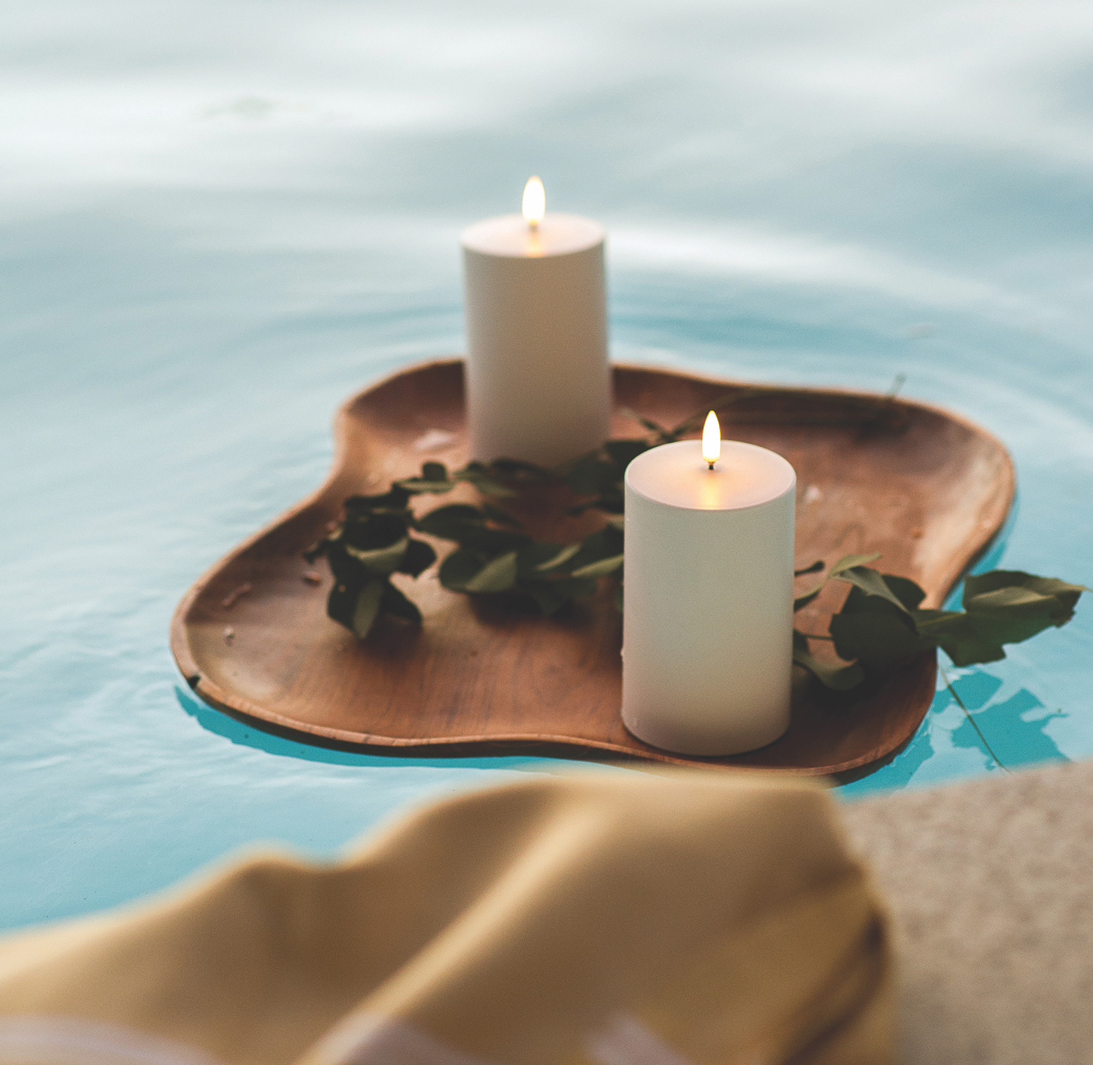 Uyuni Lighting Outdoor LED pillar candle, 10,1 x 17,8 cm, white ...