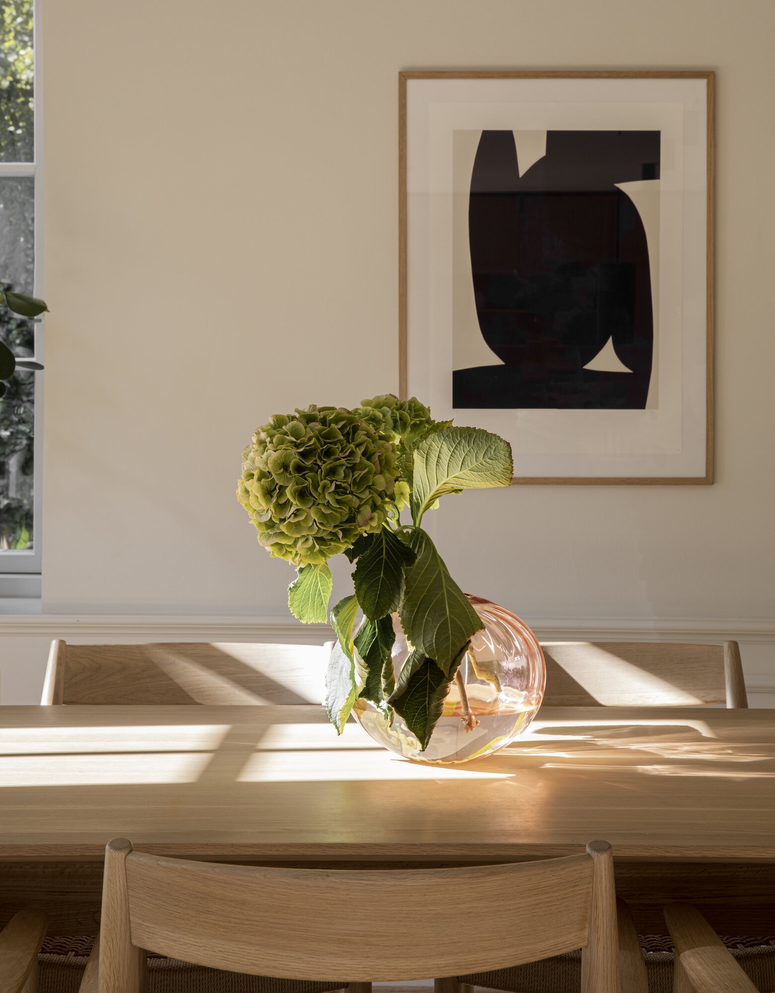 Karimoku Case N-DC01 dining armchair, lacquered oak - natural paper ...